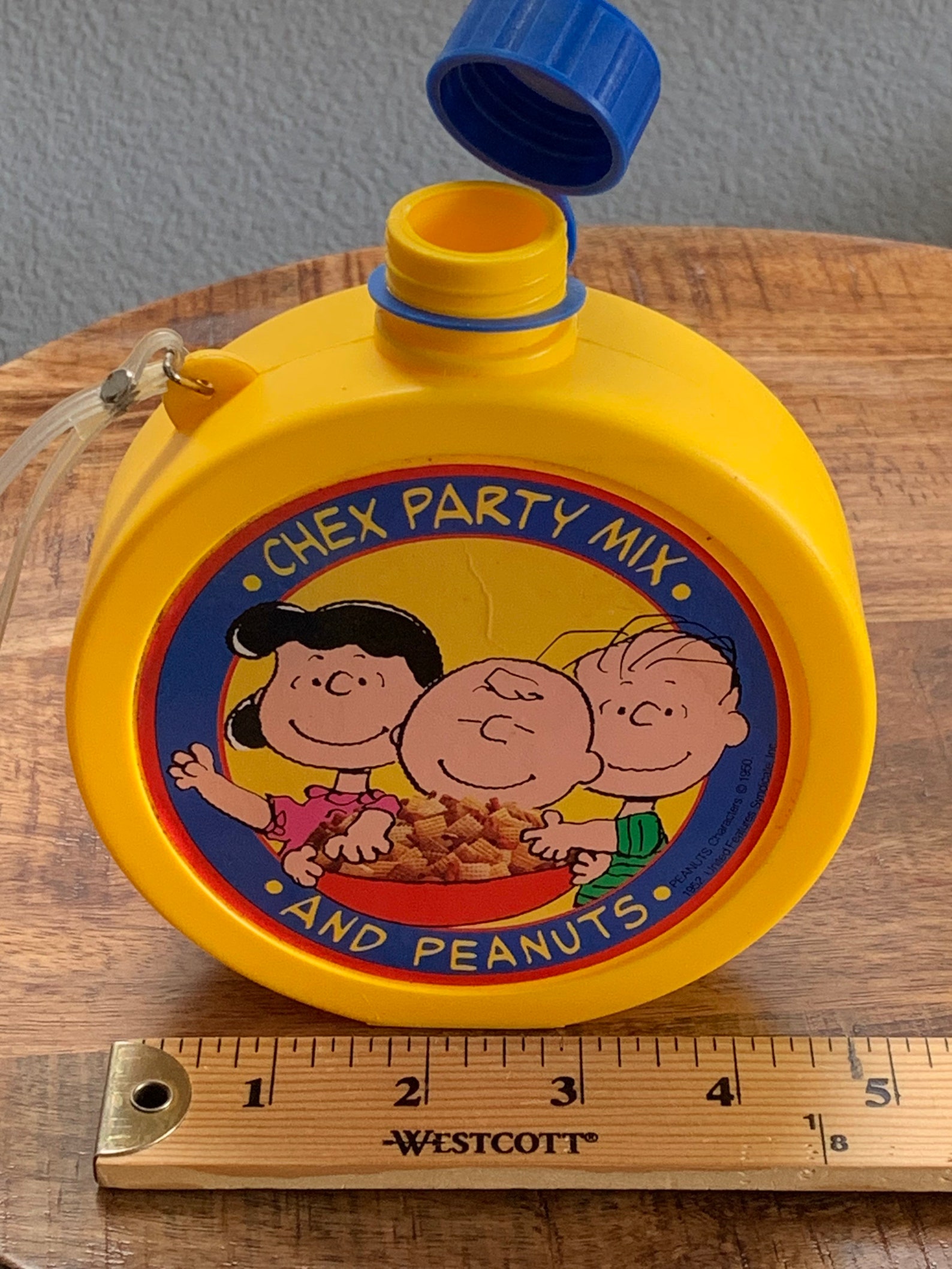 Peanuts Chex Party Mix Toy Canteen Vintage 1990s Includes 2 Canteens - Etsy