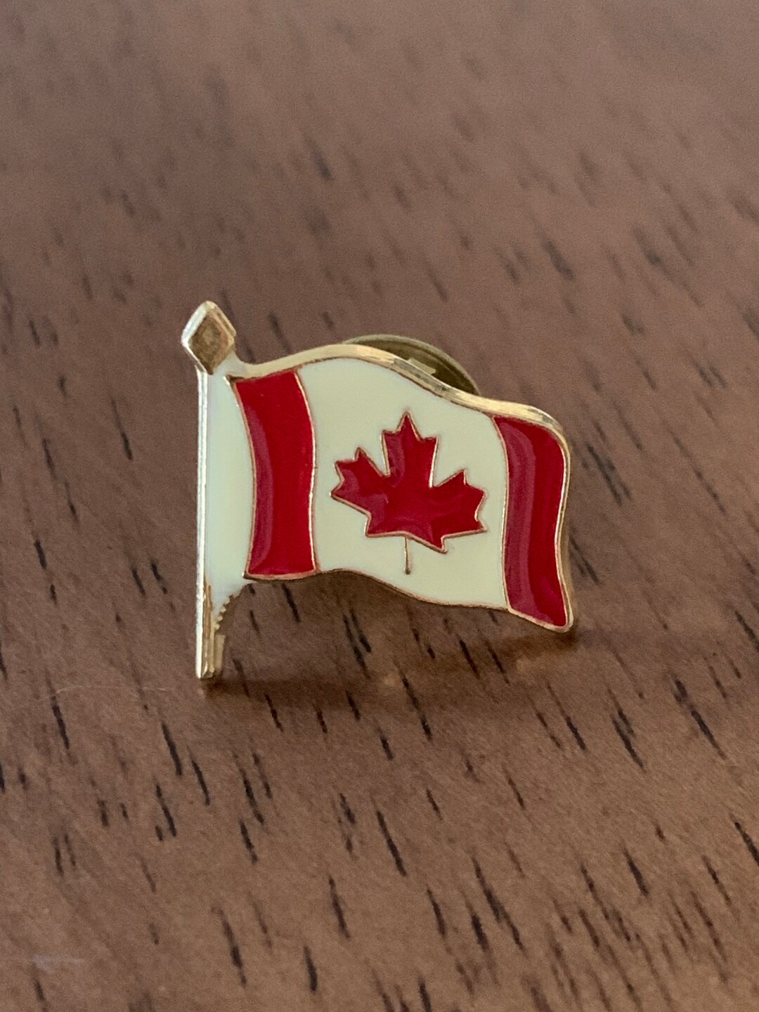 Canadian Flag Pin Enamel and Gold Tone Vintage 1980s New Old Stock - Etsy