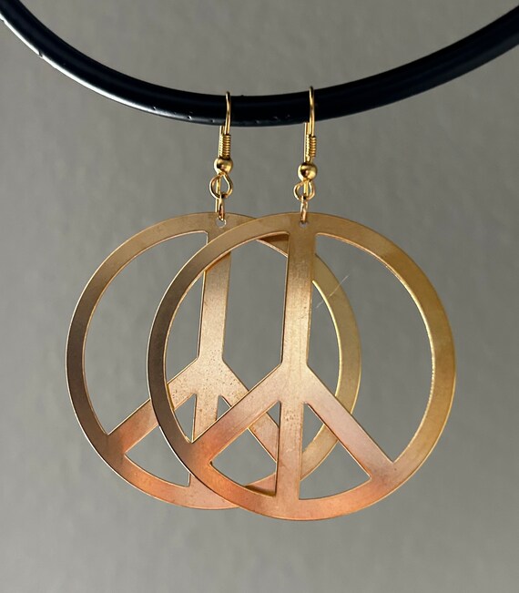Vintage Gold Tone Peace Sign Earrings: 1990s Statemen… - Gem