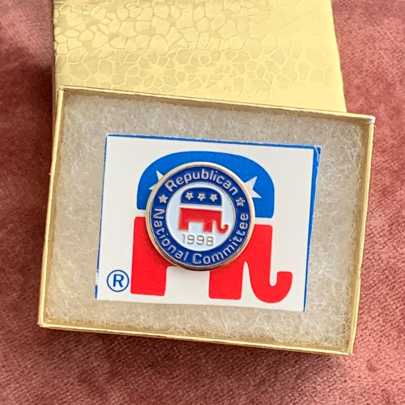 President Trump Lapel Pin - Etsy