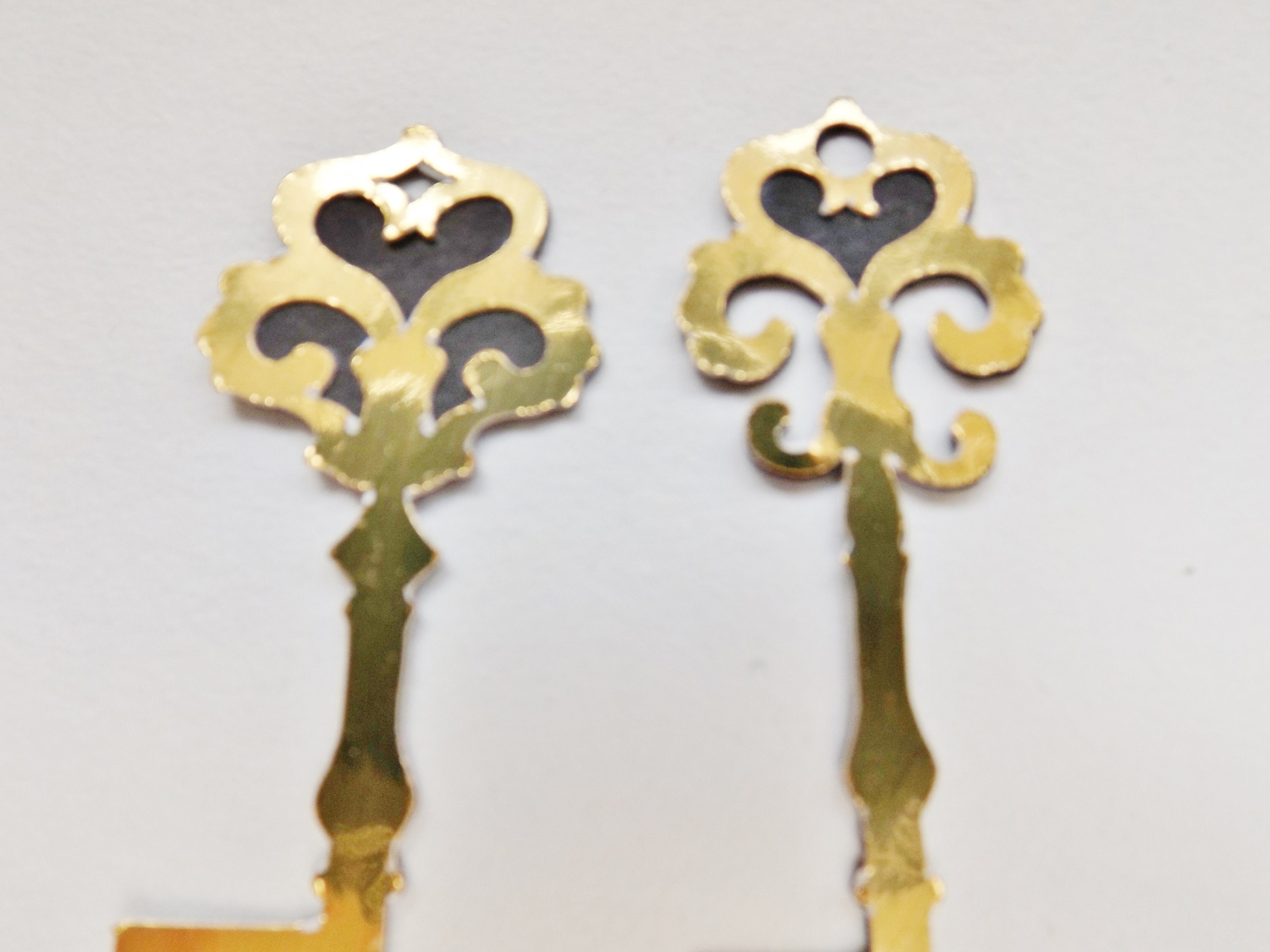Antique Style Gold Keys Papercraft Embellishments Handmade Key ...