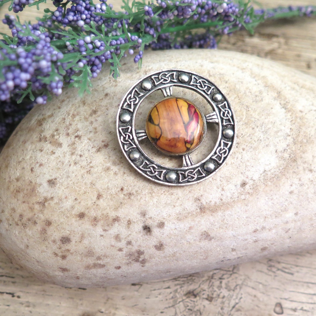 Vintage Heathergems Brooch, Scottish Thistle Brooch, Real Heather ...