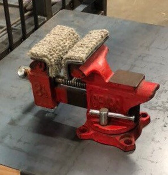 RiverDriveDesigns & True Bullnose™ Carpet Stair Treads