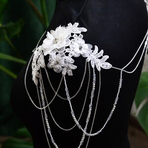 Delicate Shoulder Necklace for Bridal With Flowers and Long Pearls Vine ...