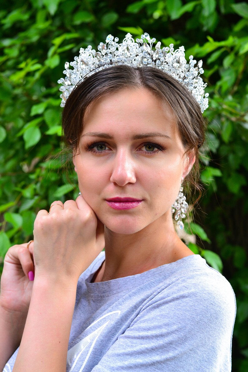 Wedding Crystal Royal Tiara and Delicate Wedding Earrings - Etsy