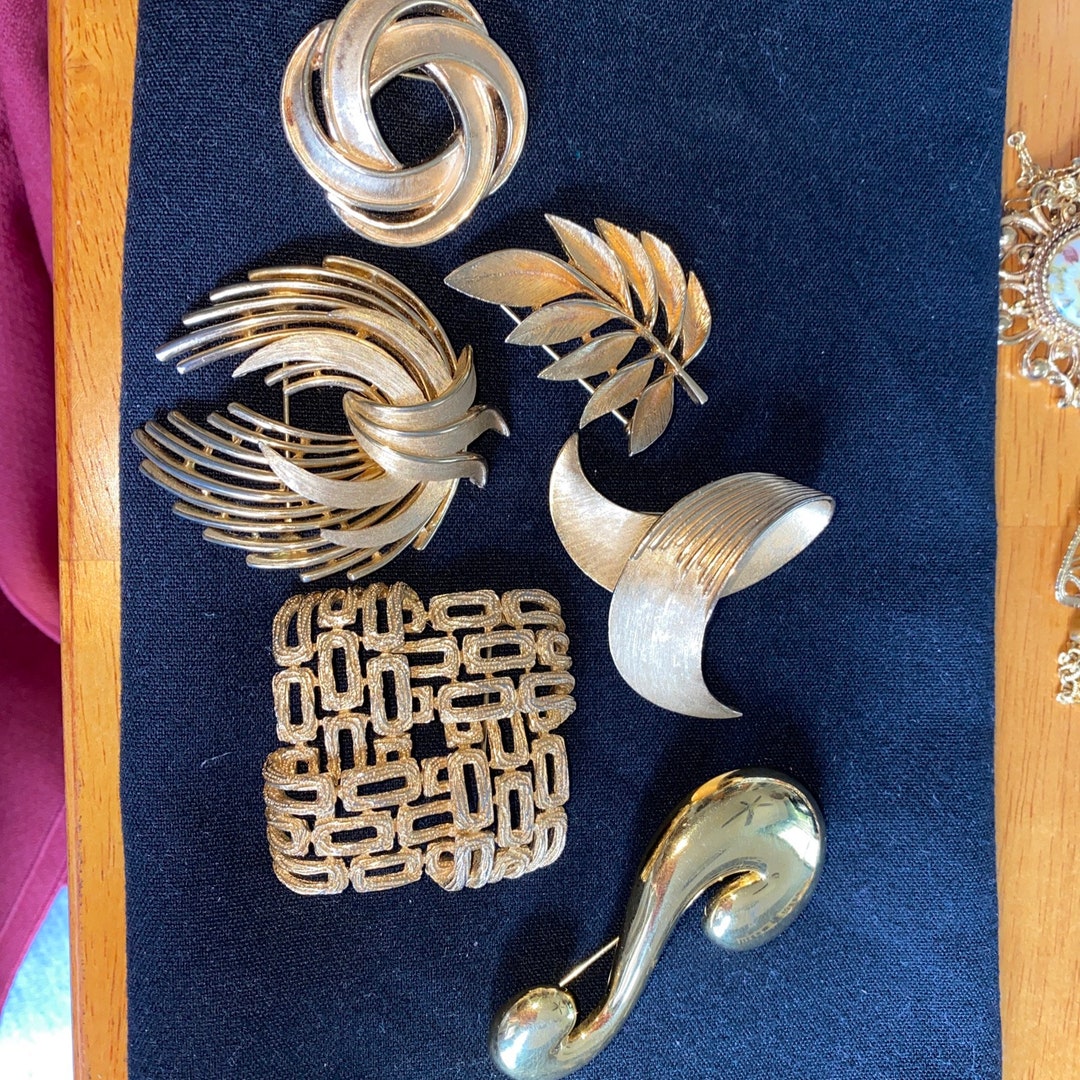 Trifari Gold Tone Brooch Pins Signed Crown Trifari - Etsy
