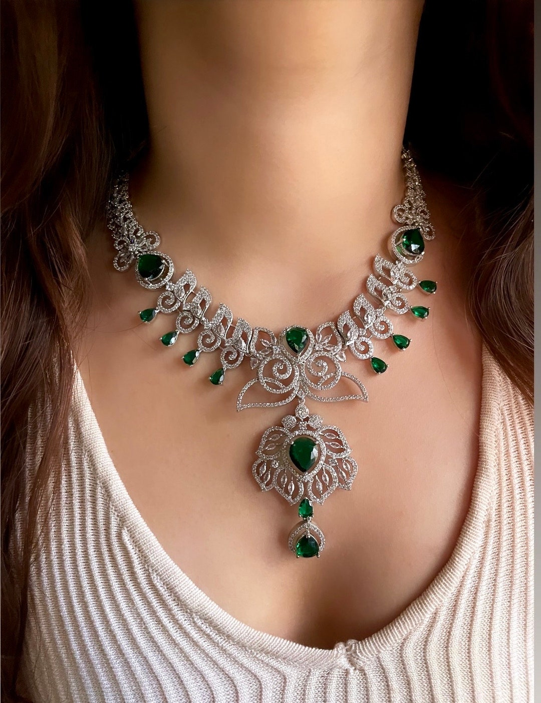 Real Diamond Look Emerald Green High Quality Necklace Set, Indian ...