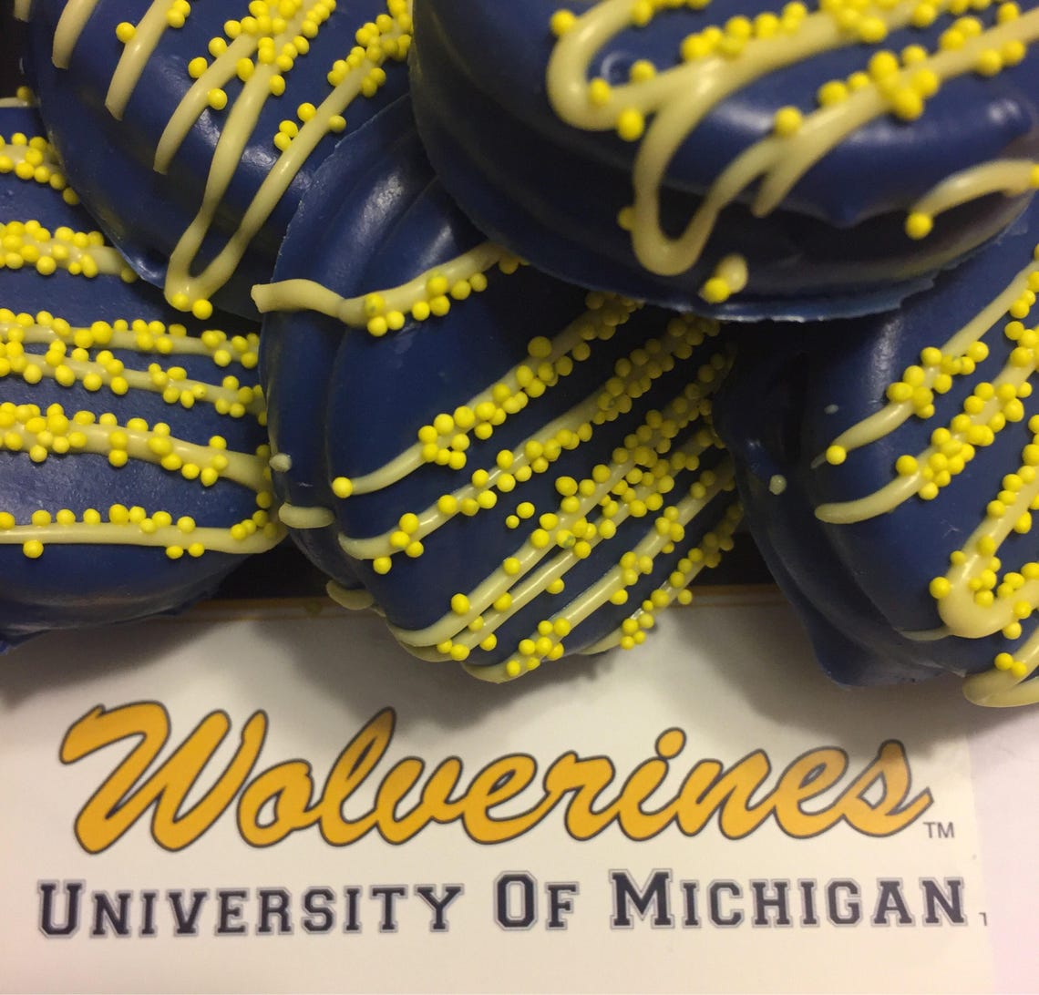 University of Michigan Chocolate Covered/dipped Oreos, U of M Cookies ...