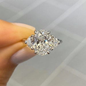 Colorless Oval and Trillion Cut CZ Diamond Ring, Three Stone Wedding ...