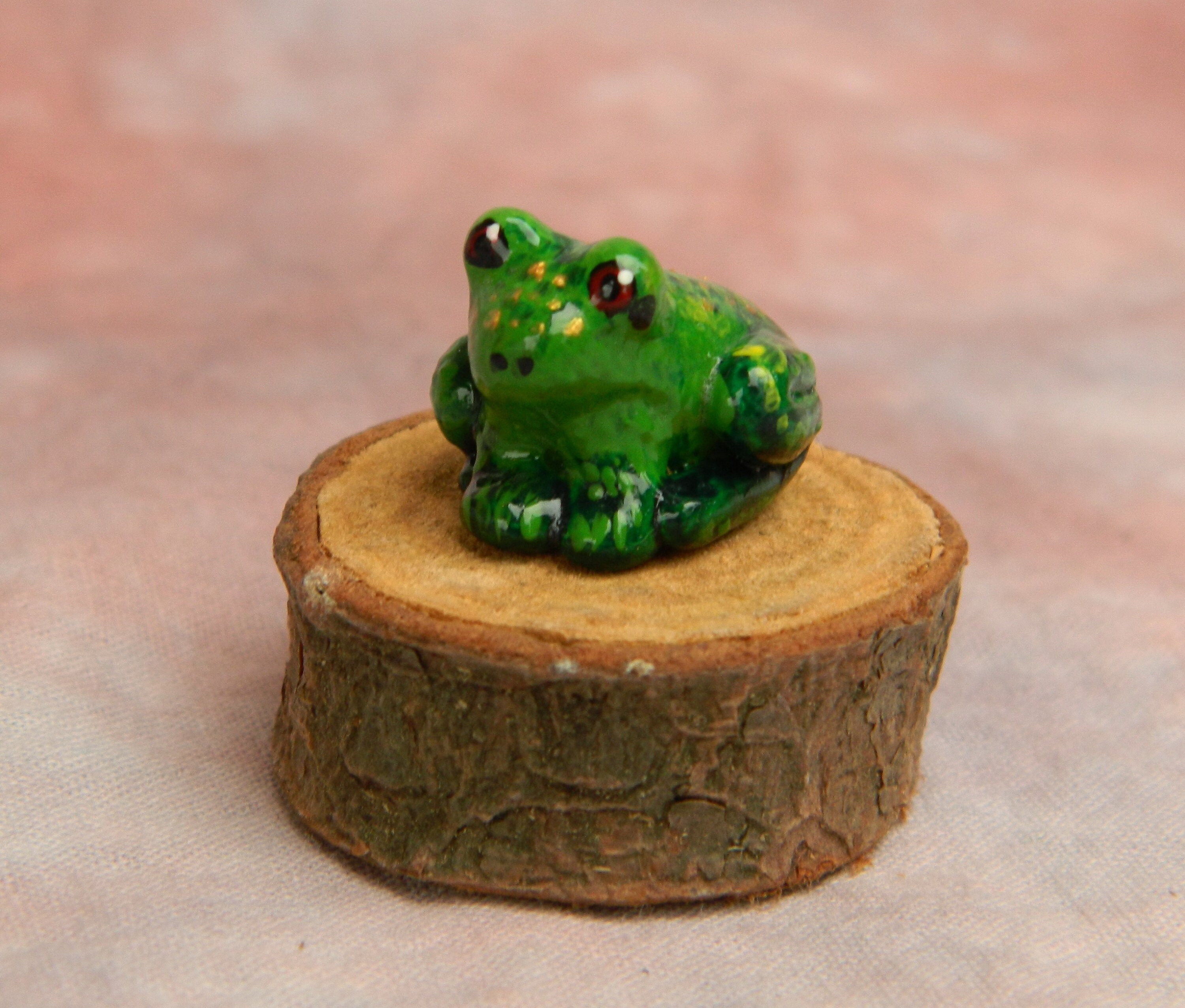 Mini Green Frog Clay Sculpture | Etsy