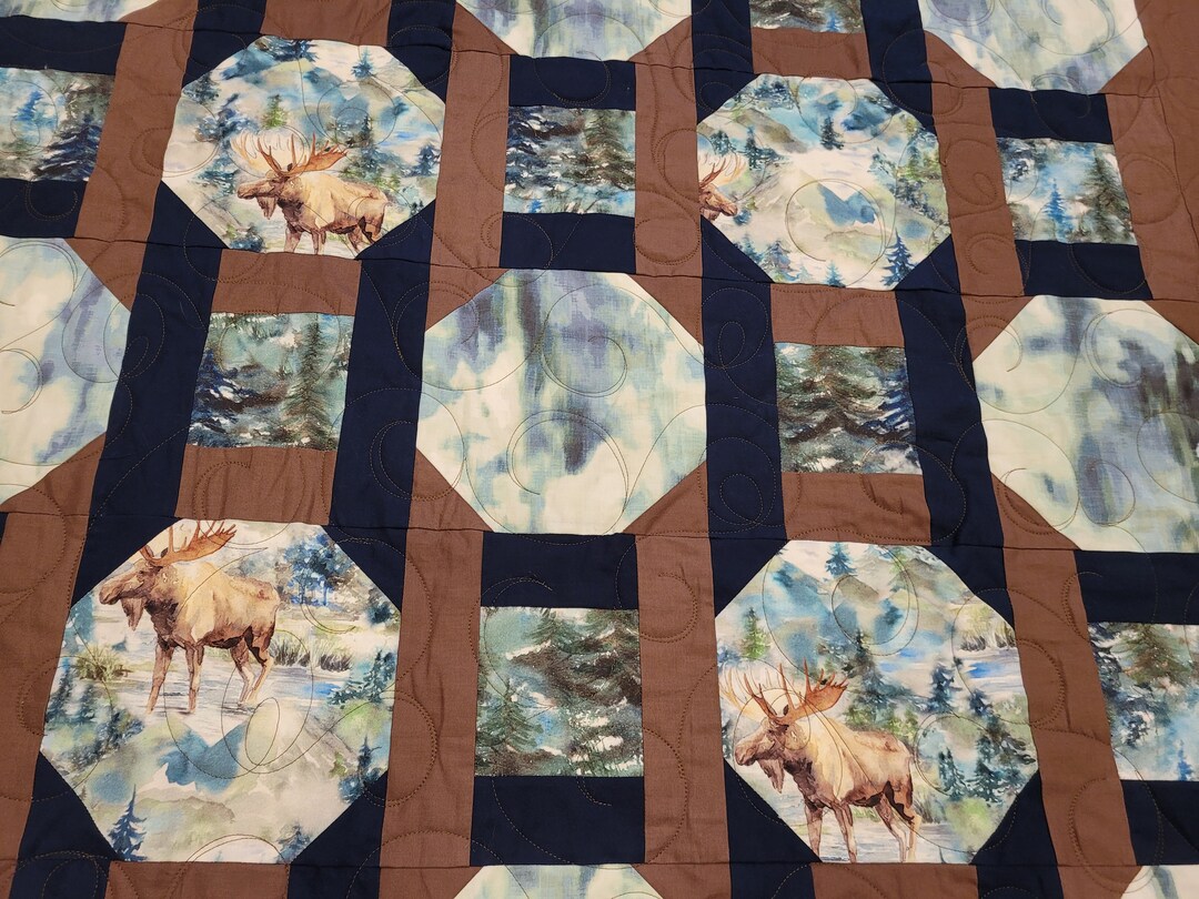 Moose Sighting Interlocking Chain Moose Quilt Handmade Quilt, Full to ...