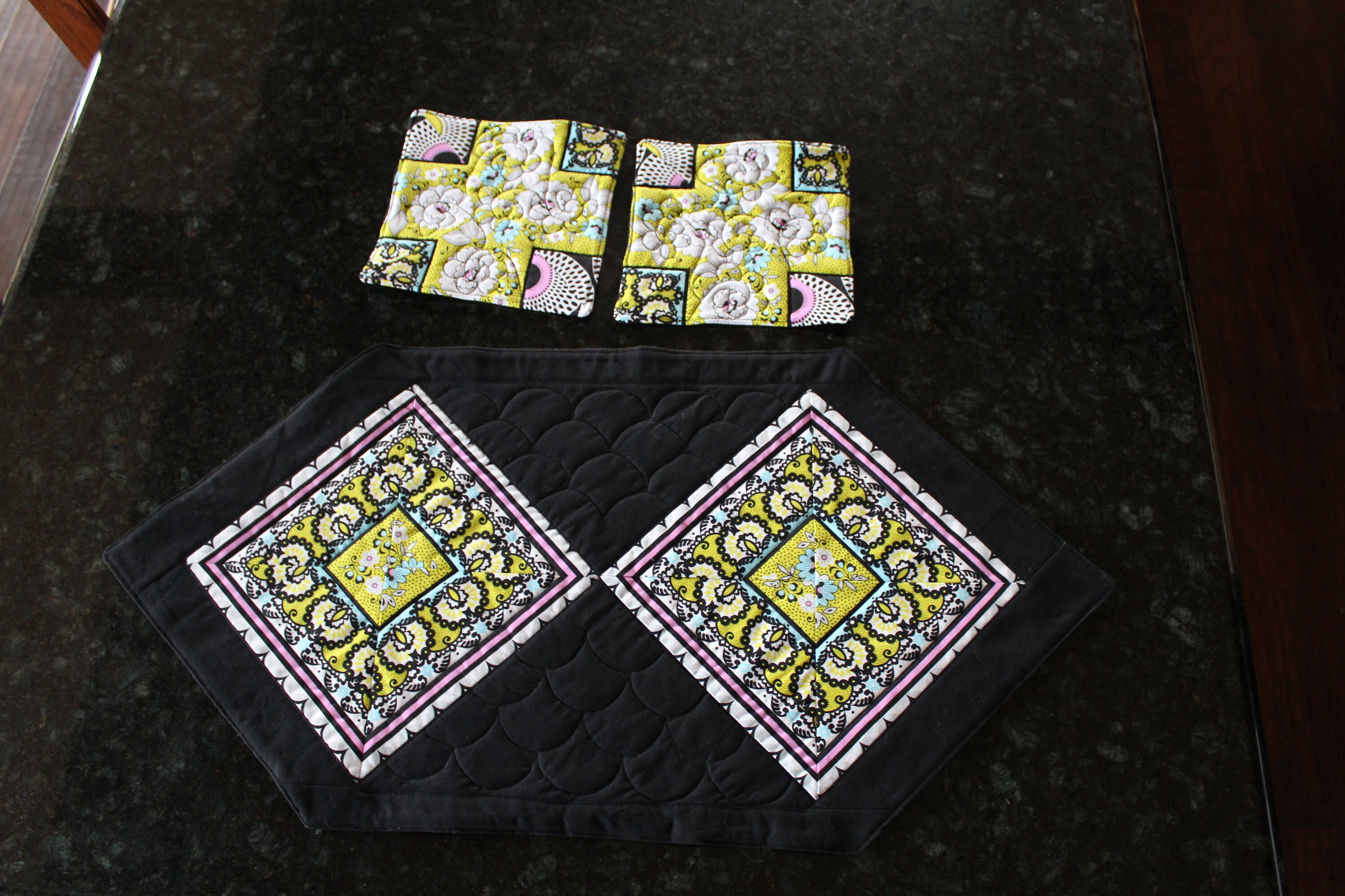 3 pc set Handmade quilted table topper and potholder set | Etsy