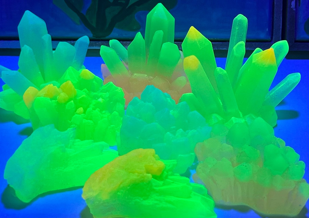Glow in the Dark Resin Geode Crystals Ultraviolet Terrarium - Etsy Canada