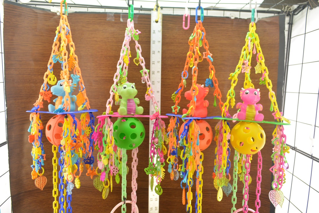 Dragon Pully Toy: #499, Foraging Bird Sugar Glider Toy, Small Bird Toy ...