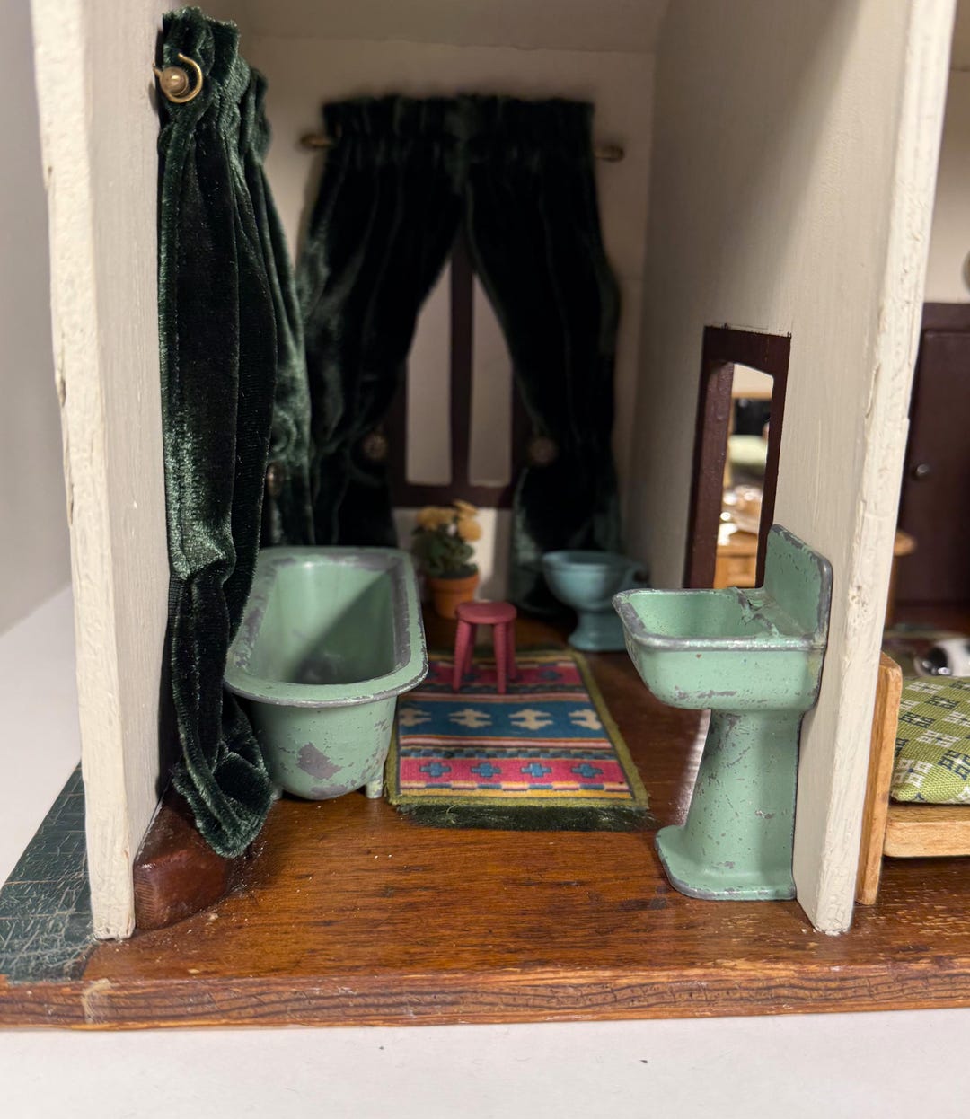 4 Pc Fairylite Bathroom, Cast Metal Miniature With Tootsie Toy Stool ...