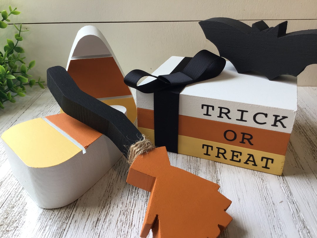 Mini Halloween Book Stack |trick or Treat | Tiered Tray Mini Book Set ...