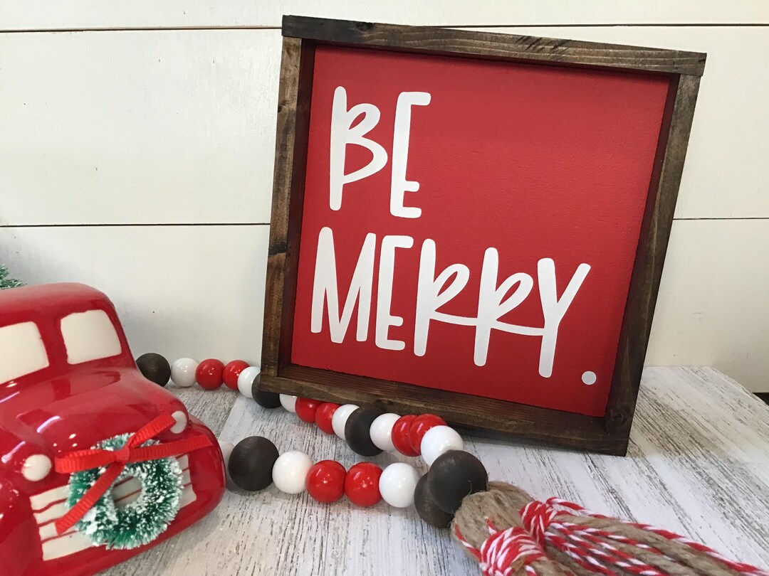 BE MERRY Wood Sign Red / White | Christmas Sign | Sign Tier Tray ...