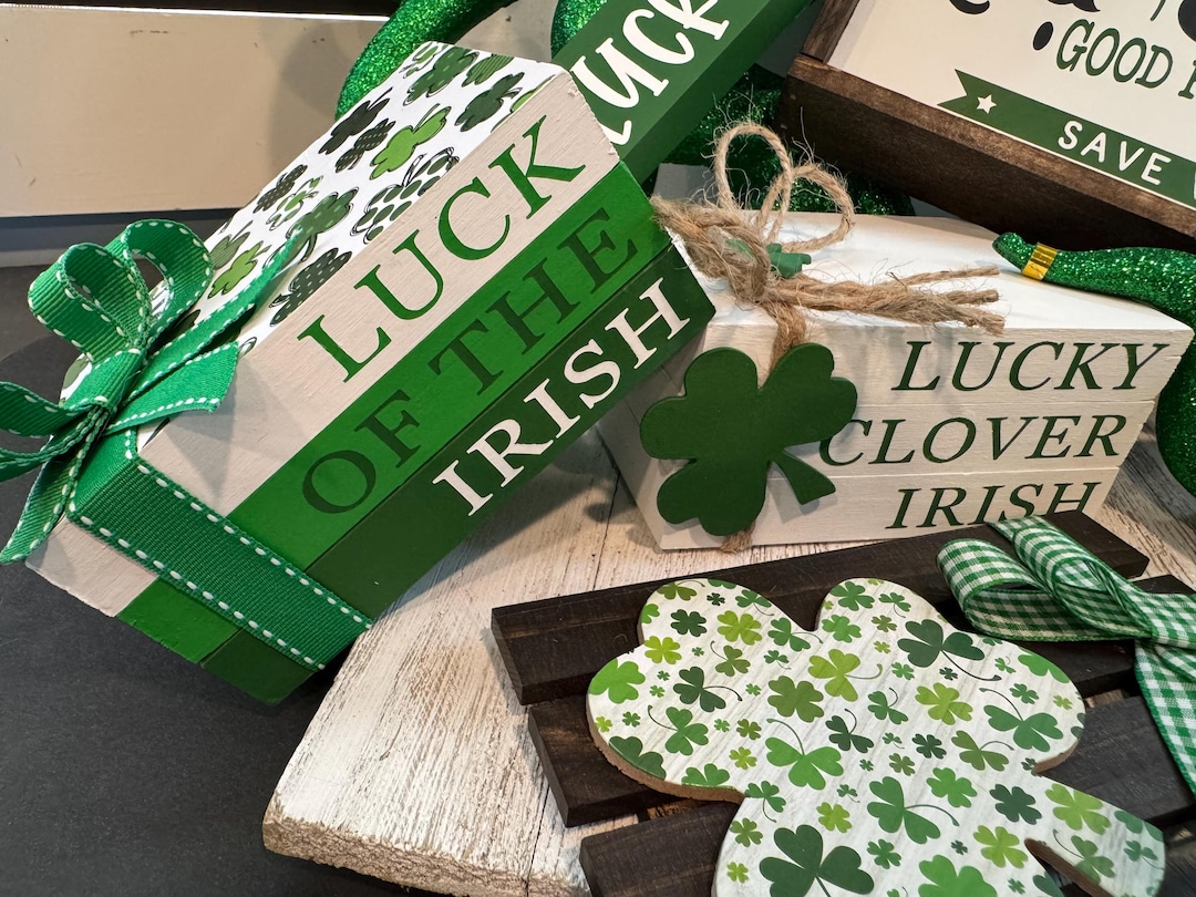 St. Patrick's Day | Mini Book Stack | St. Patrick's Day Mini Book Set ...
