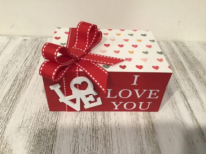 Valentine's Day Mini Book Stack | Valentine Tiered Tray Mini Book Set ...