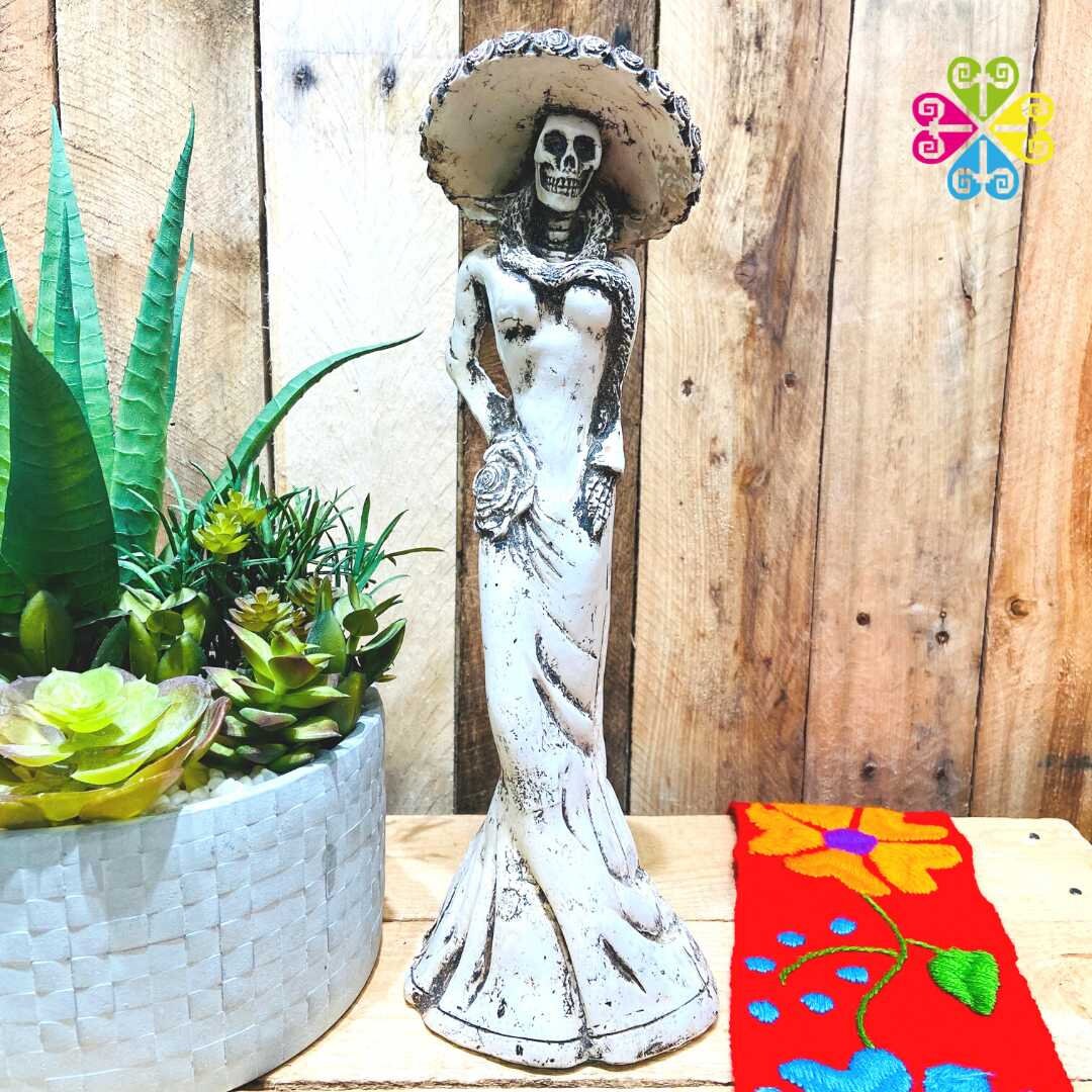 Medium Catrina With Scarf - Day of the Dead Decoration Resin Statue - Etsy