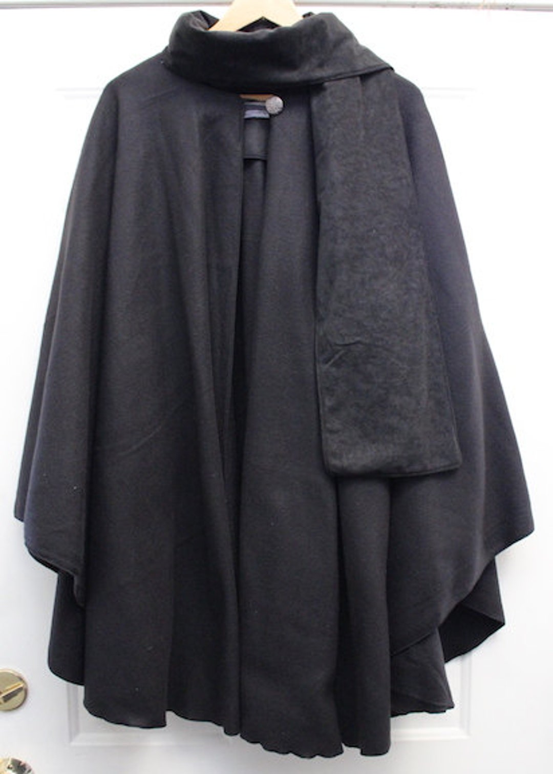 Black Fleece Cape - Etsy