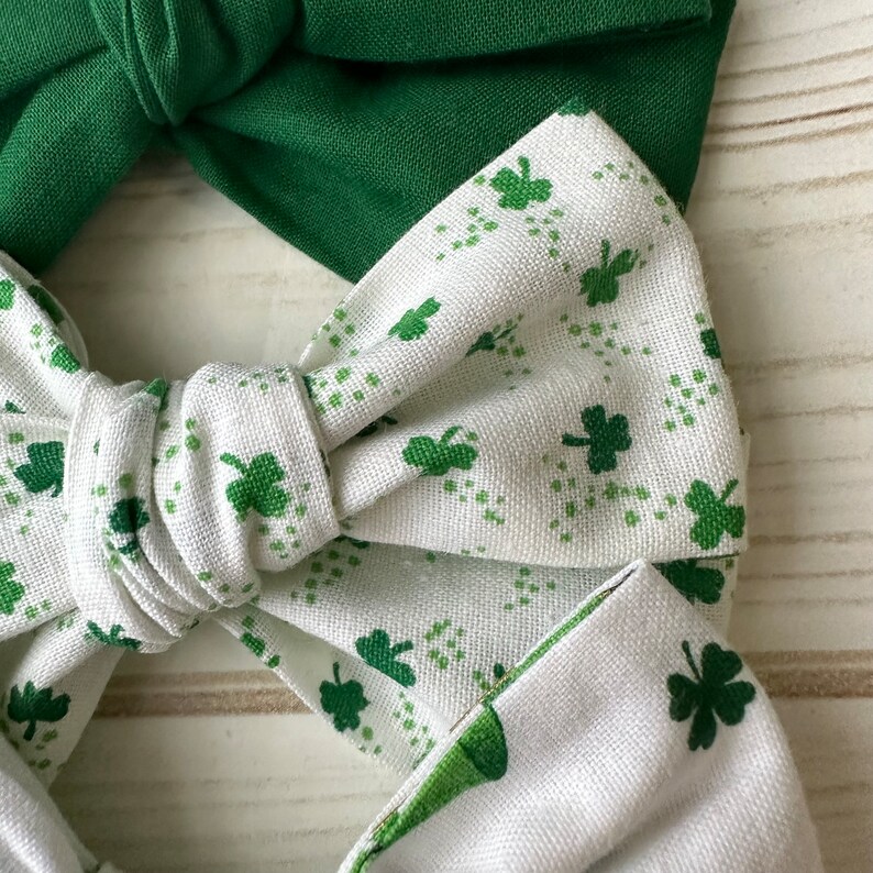 St Patricks Day Hair Bow, Clover Bow, Shamrock Bow, Kelly Green Hair ...