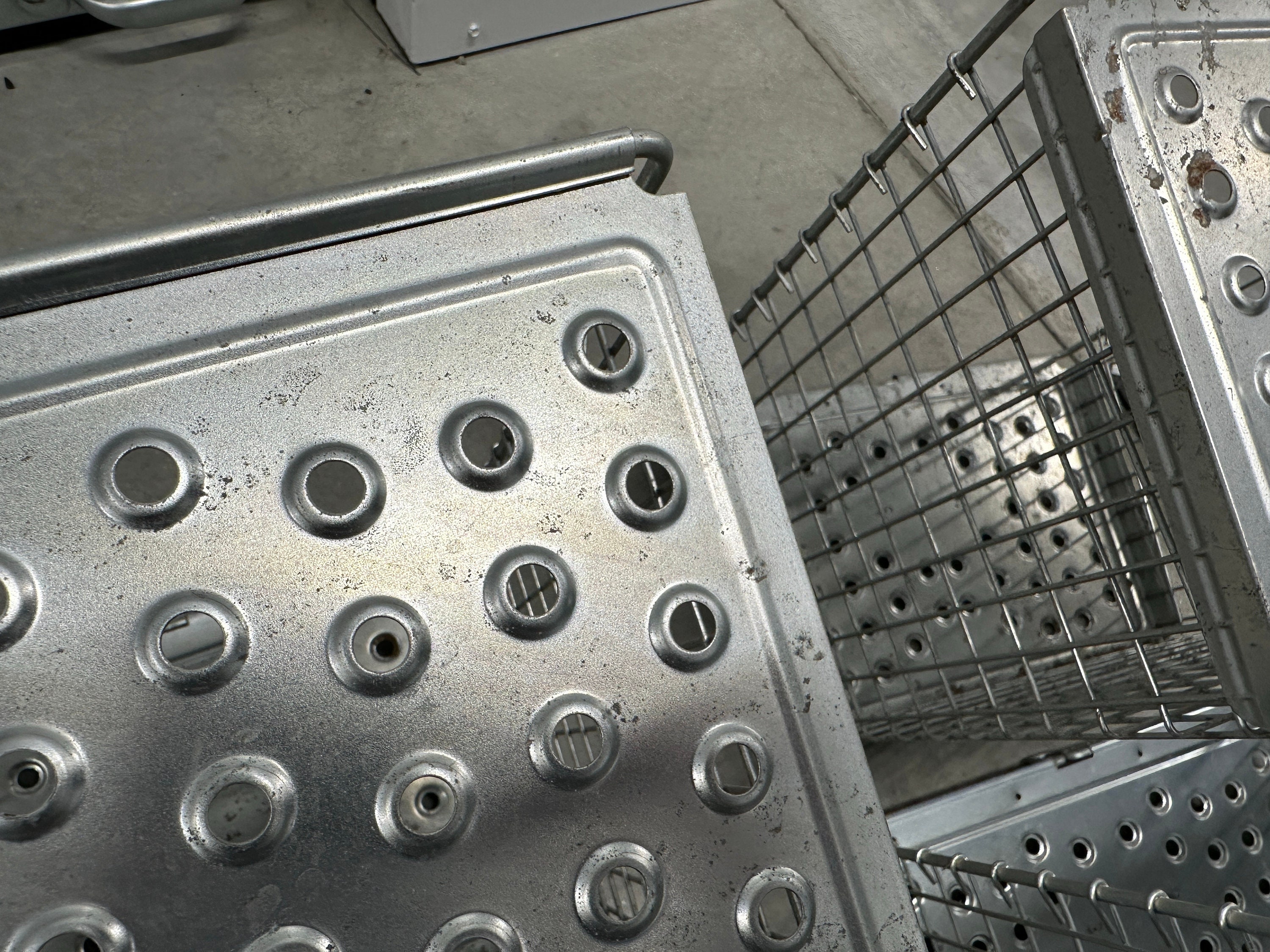 4 Vintage LYON Wire Industrial Locker Room Gym Baskets/bins Made in USA ...