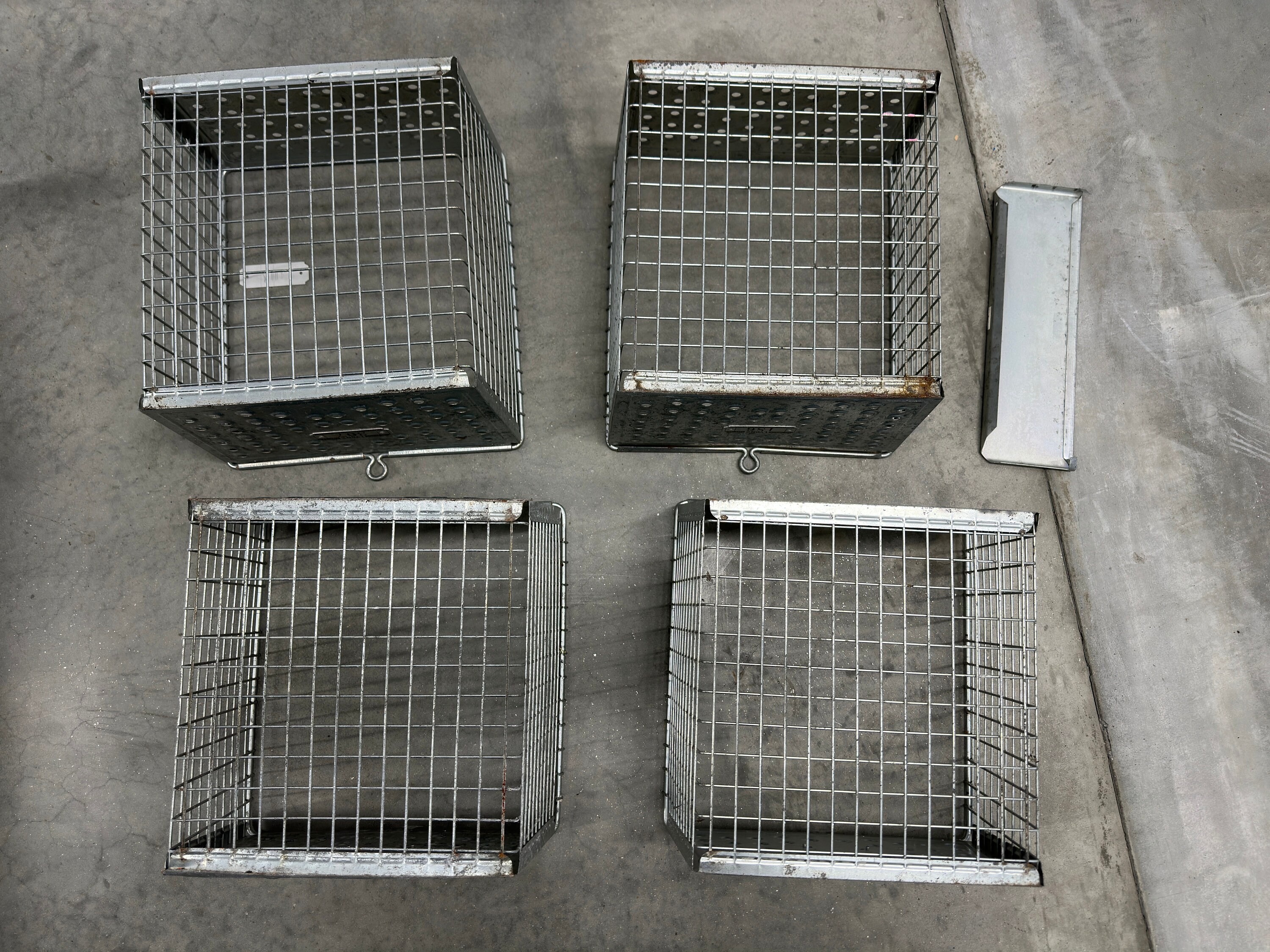 4 Vintage LYON Wire Industrial Locker Room Gym Baskets/bins Made in USA ...