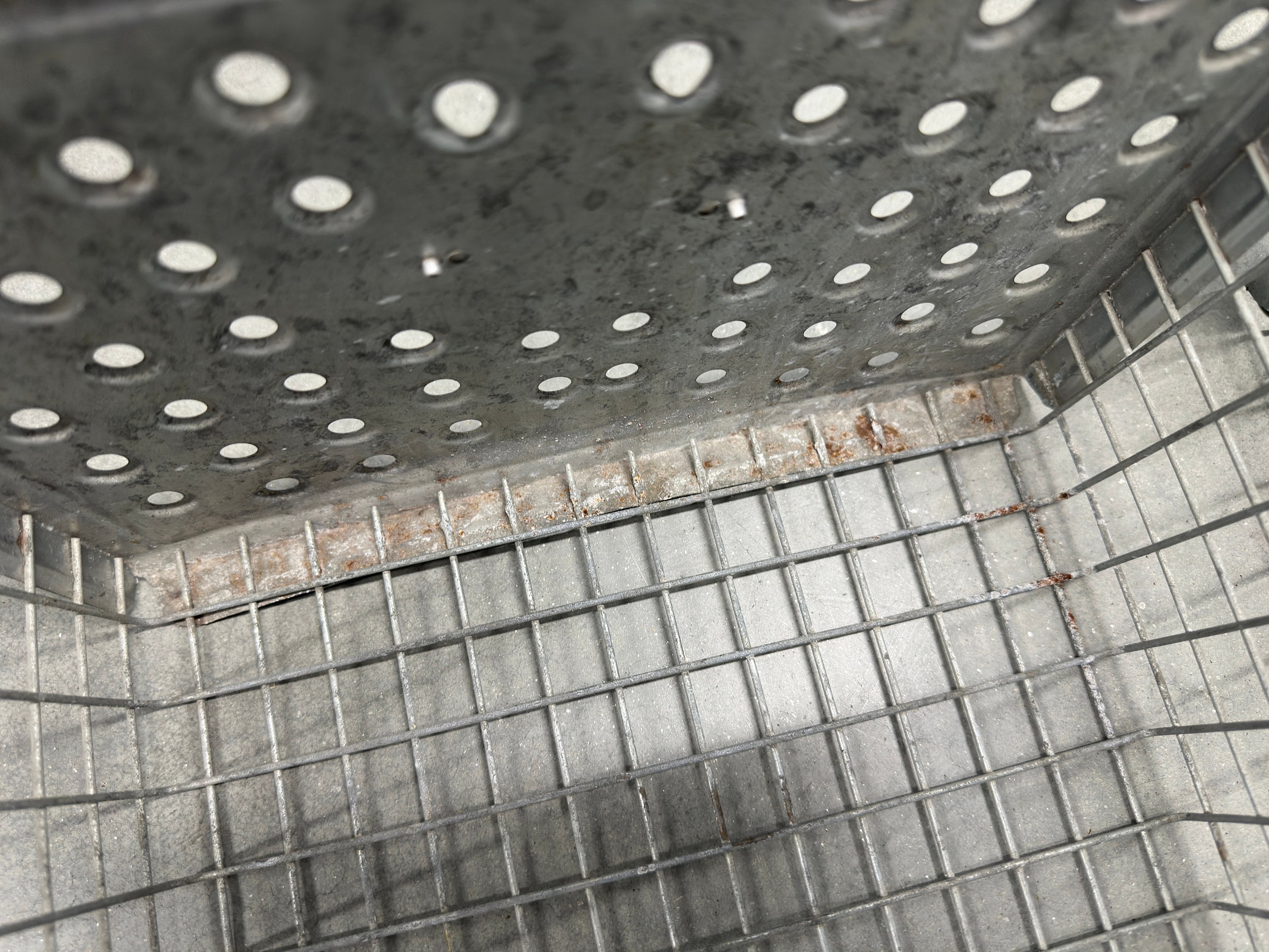 4 Vintage LYON Wire Industrial Locker Room Gym Baskets/bins Made in USA ...