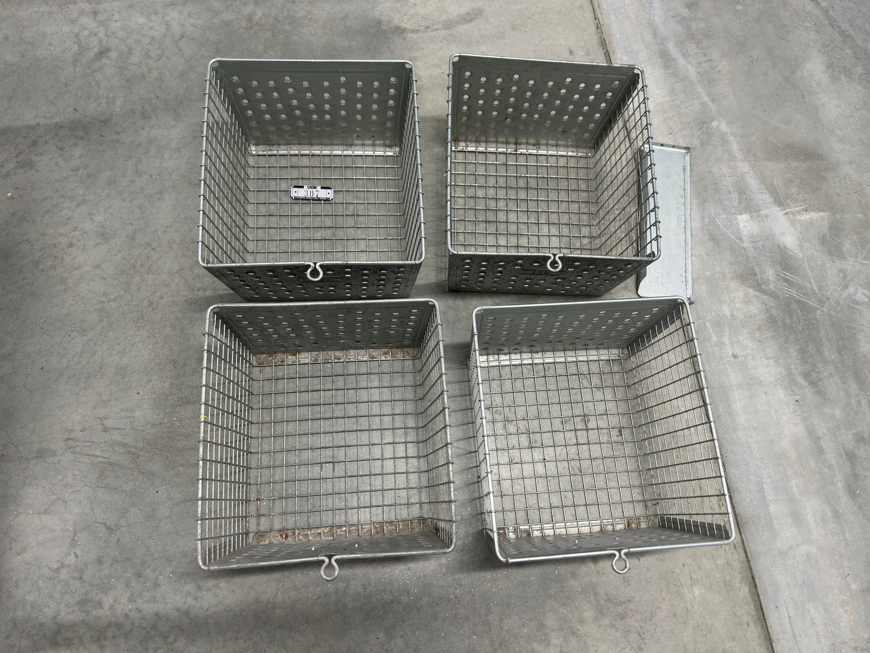 4 Vintage LYON Wire Industrial Locker Room Gym Baskets/bins Made in USA ...