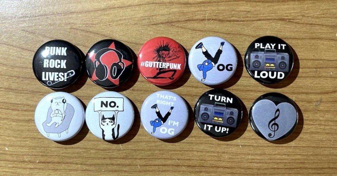 10 Buttons Pins, 80's 90's Vintage Style Pins, Punk Music Band Buttons ...