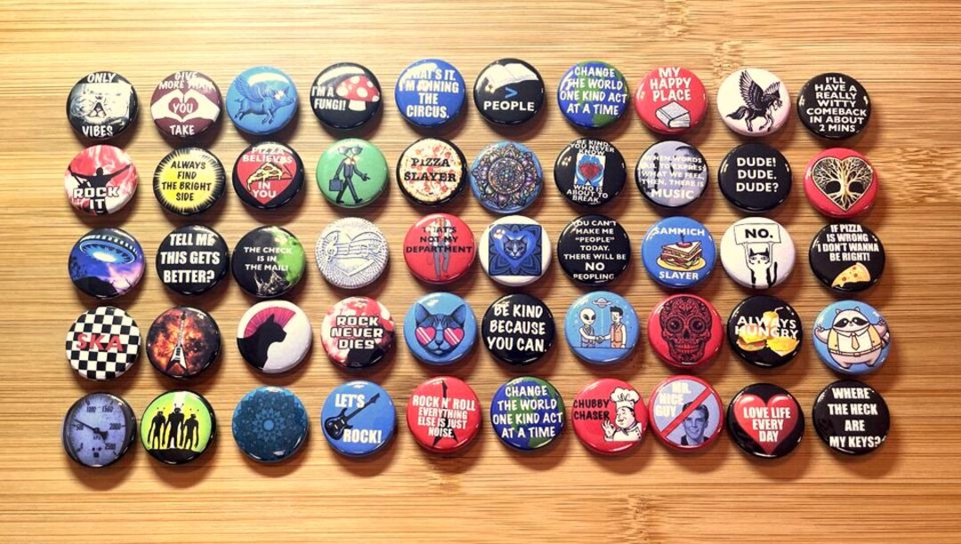 Button Pin Wholesale Lot, HUGE Lot of 50 Buttons Pins, Lot 80's 90's ...