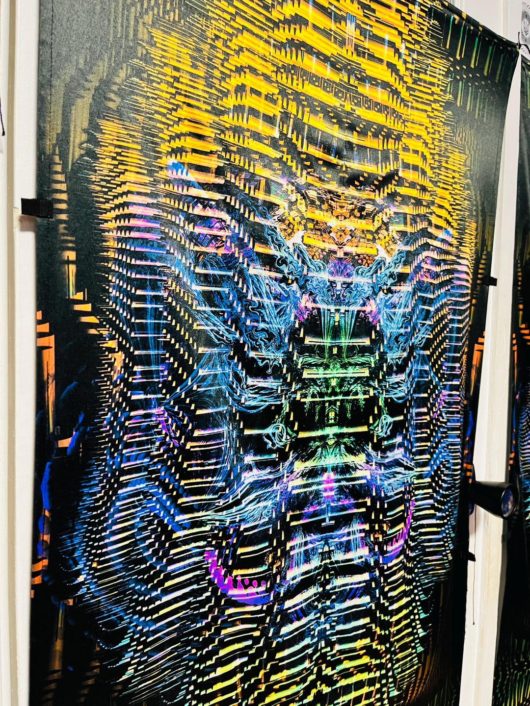 2 UV Backdrop Tapestry Set, Glow in the Dark Party Psychedelic Poster ...