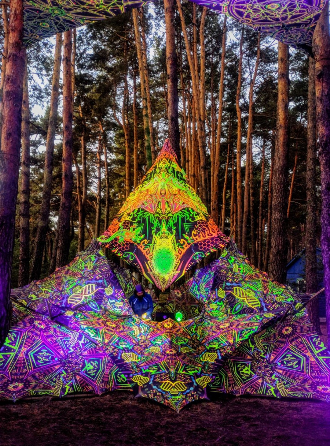 Uv-reactive Dj Stage & Canopy Decor Psychedelic Ceiling Decor, Trippy ...