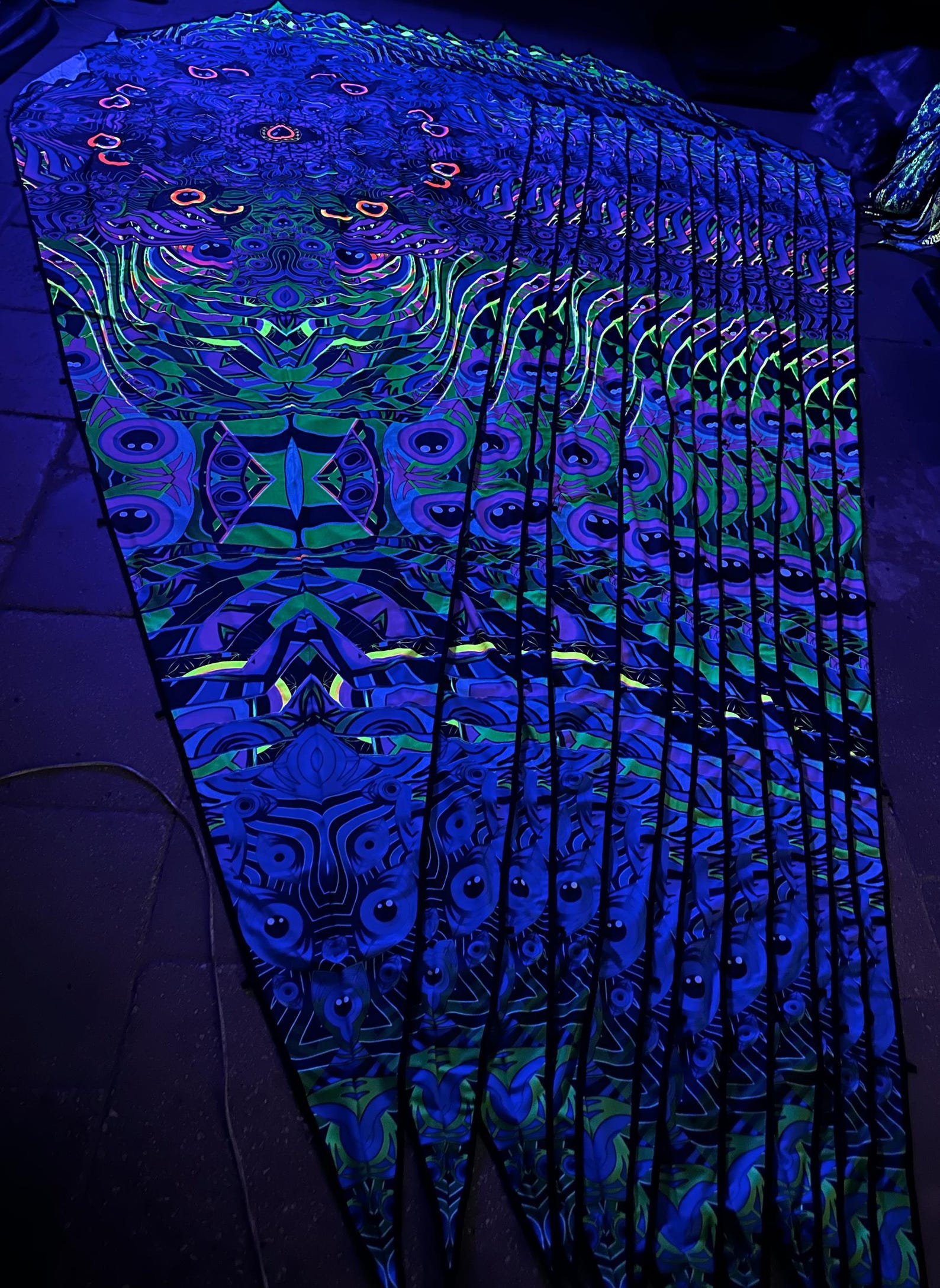 9.8x9.8m Uv-reactive Music Festival Canopy, Psychedelic Fluorescent ...