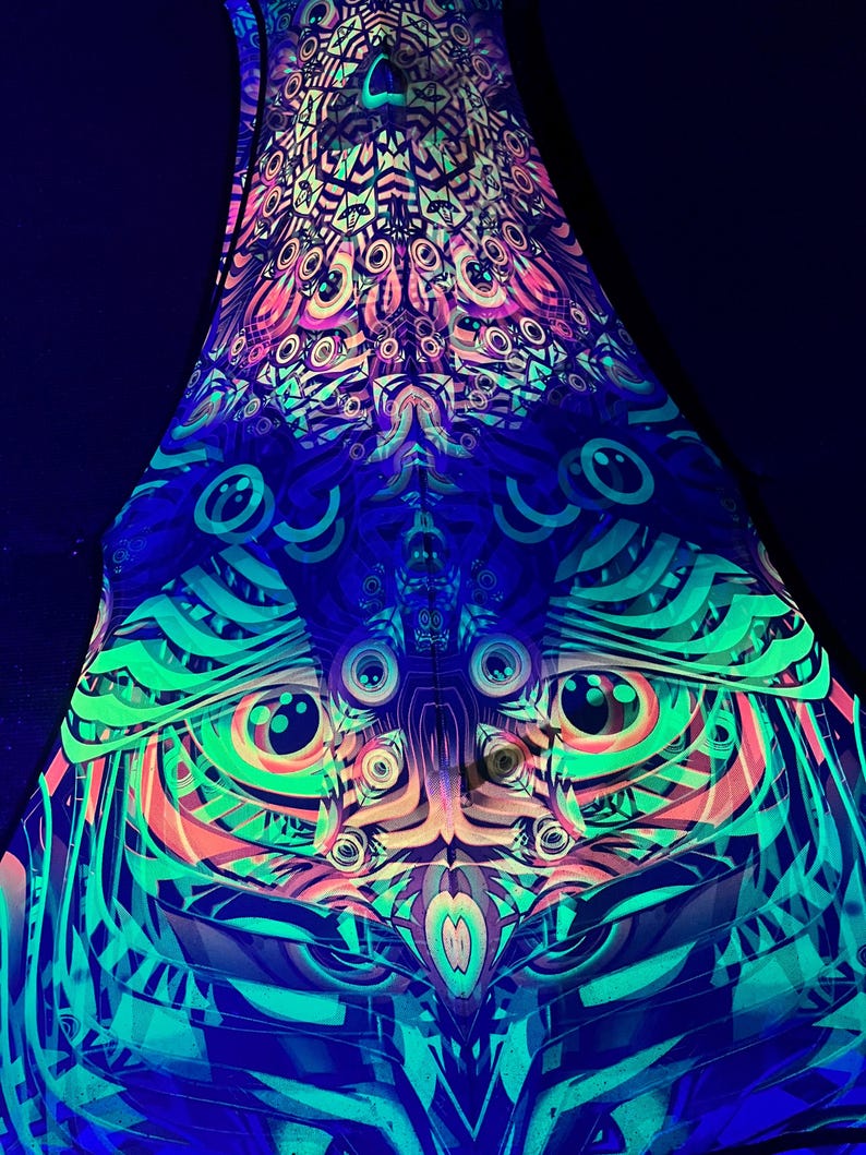 UV Reactive Fractal Tapestry, 3D Triangle Lycra & Mesh, Many Eyes Psy ...