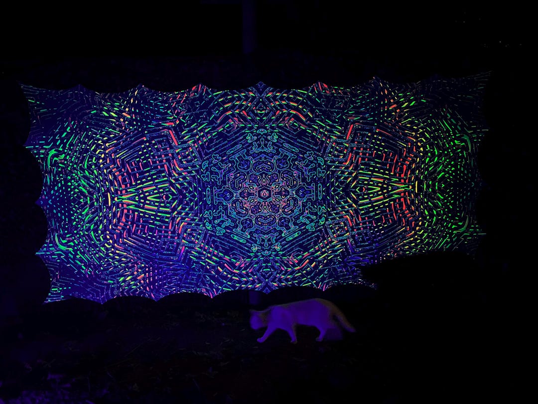 UV Blacklight Backdrop Glow in the Dark Tapestry for Psychedelic Party ...