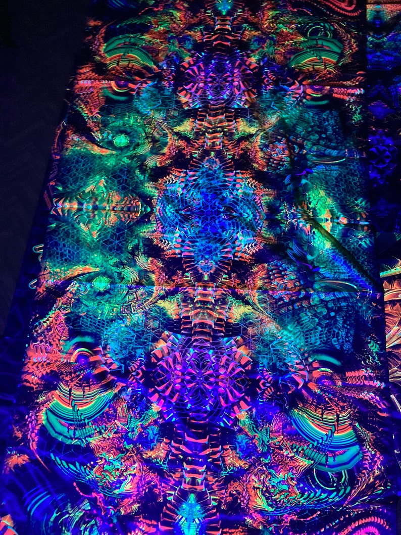 Uv-reactive Backdrop Trippy Mandala Fluorescent Tapestry - Etsy