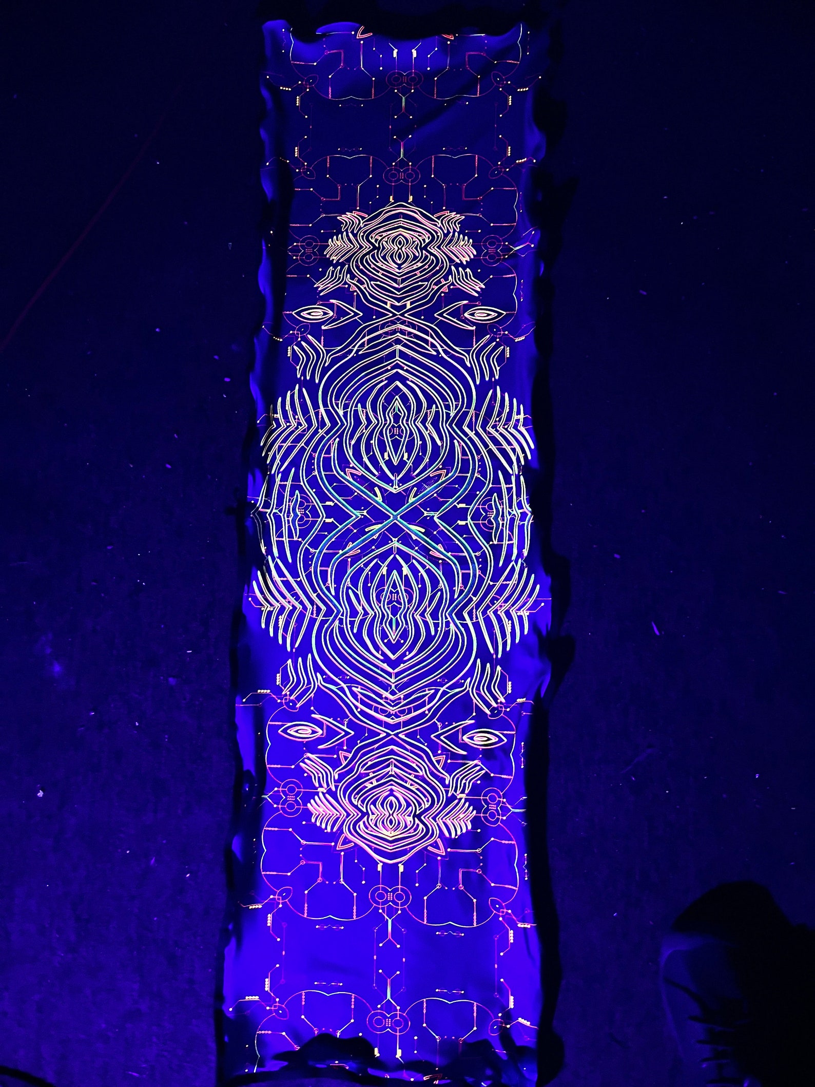 Long UV Reactive Psychedelic Tapestry - Trippy Art Installation ...