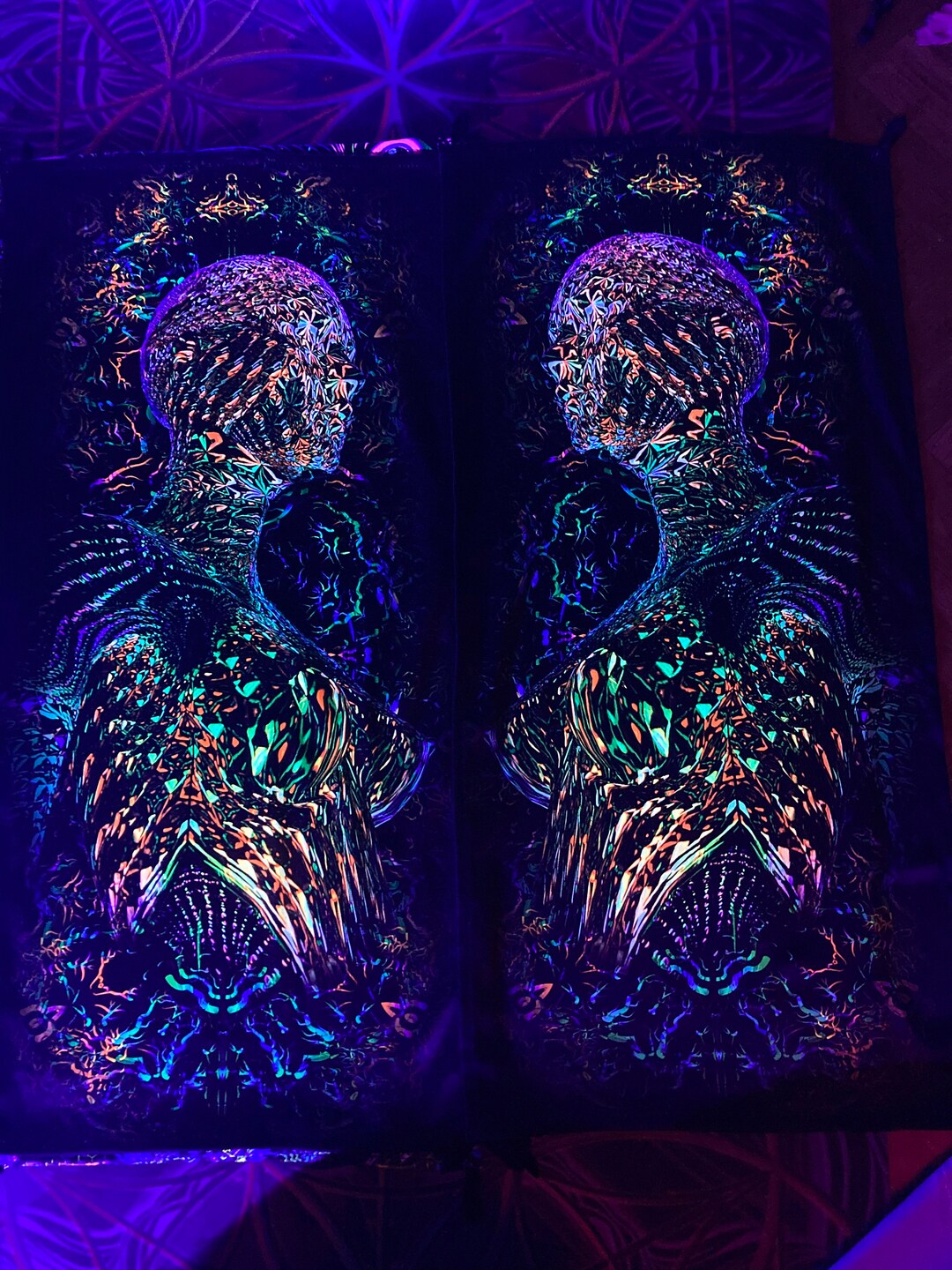 2 Psychedelic Satin Backdrops devine Blacklight - Etsy