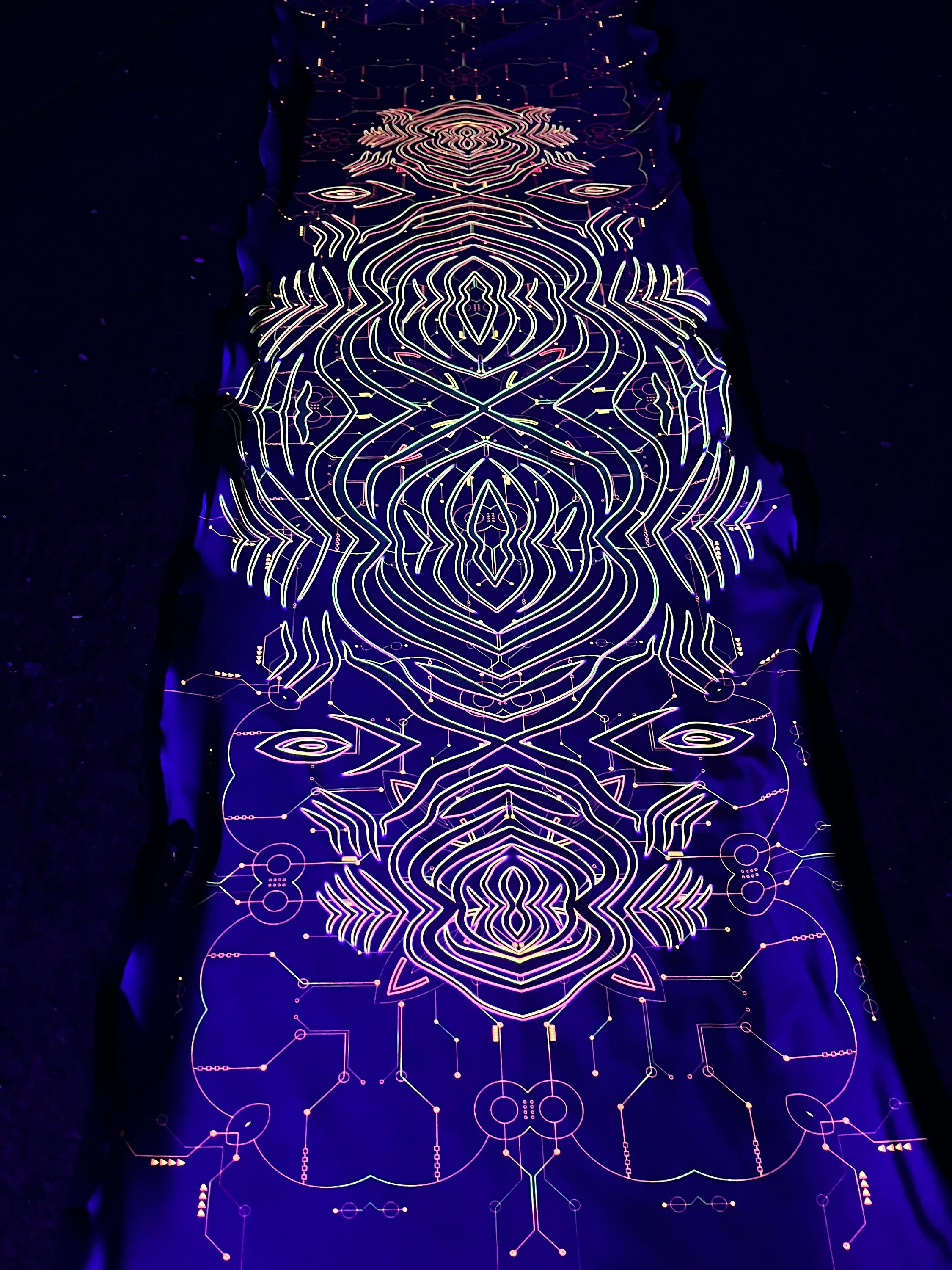 Long UV Reactive Psychedelic Tapestry - Trippy Art Installation ...