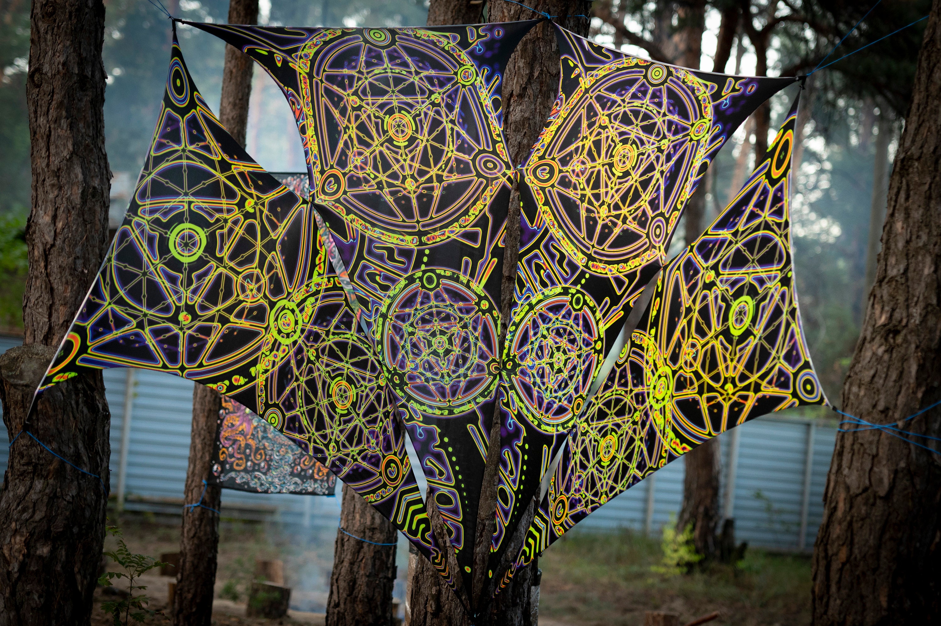 Uv-reactive Psychedelic Metatron Triangles Installation – Party Stage ...