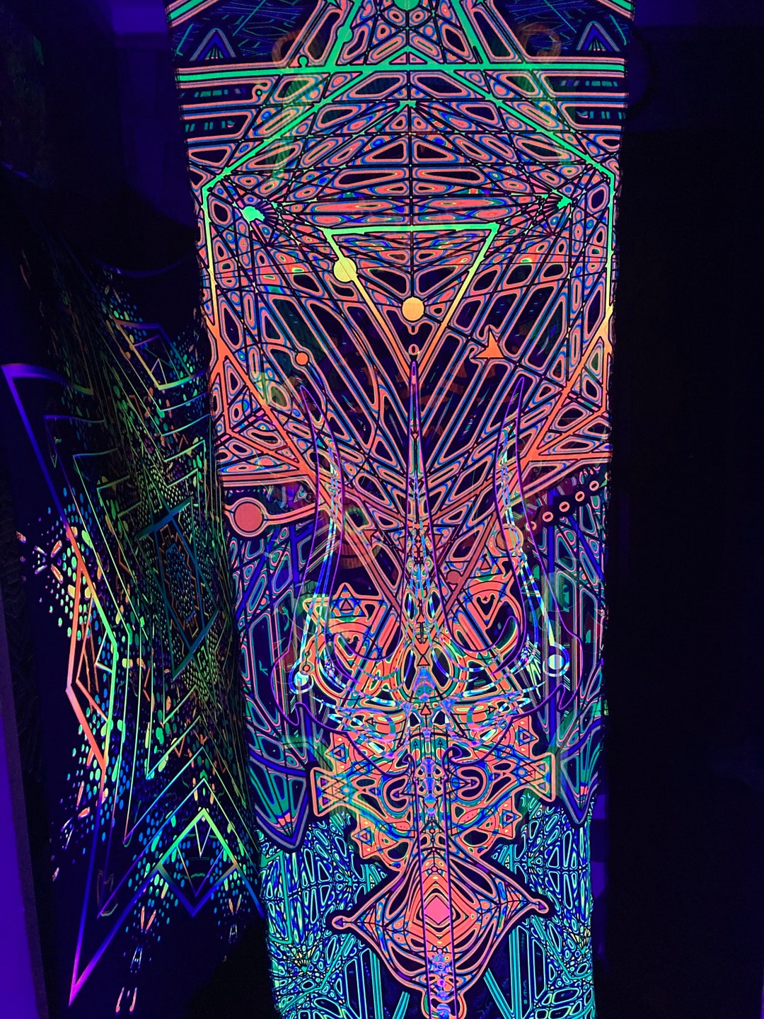 Trishul Mesh Fabric Tapestry – Psychedelic Blacklight Art - Etsy