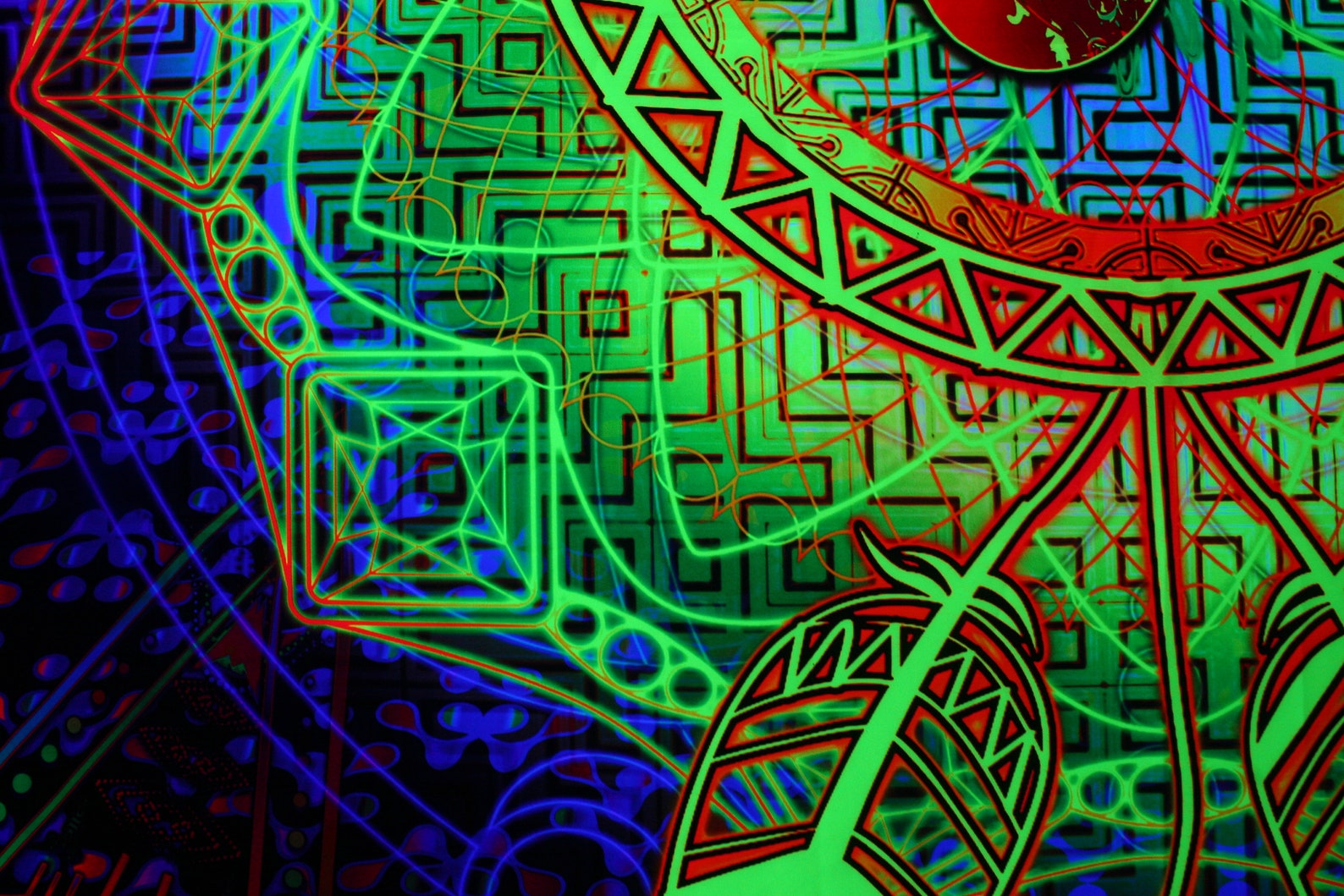 Uv Backdrop ohm Uv Reactive Trippy Tapestry Glow - Etsy