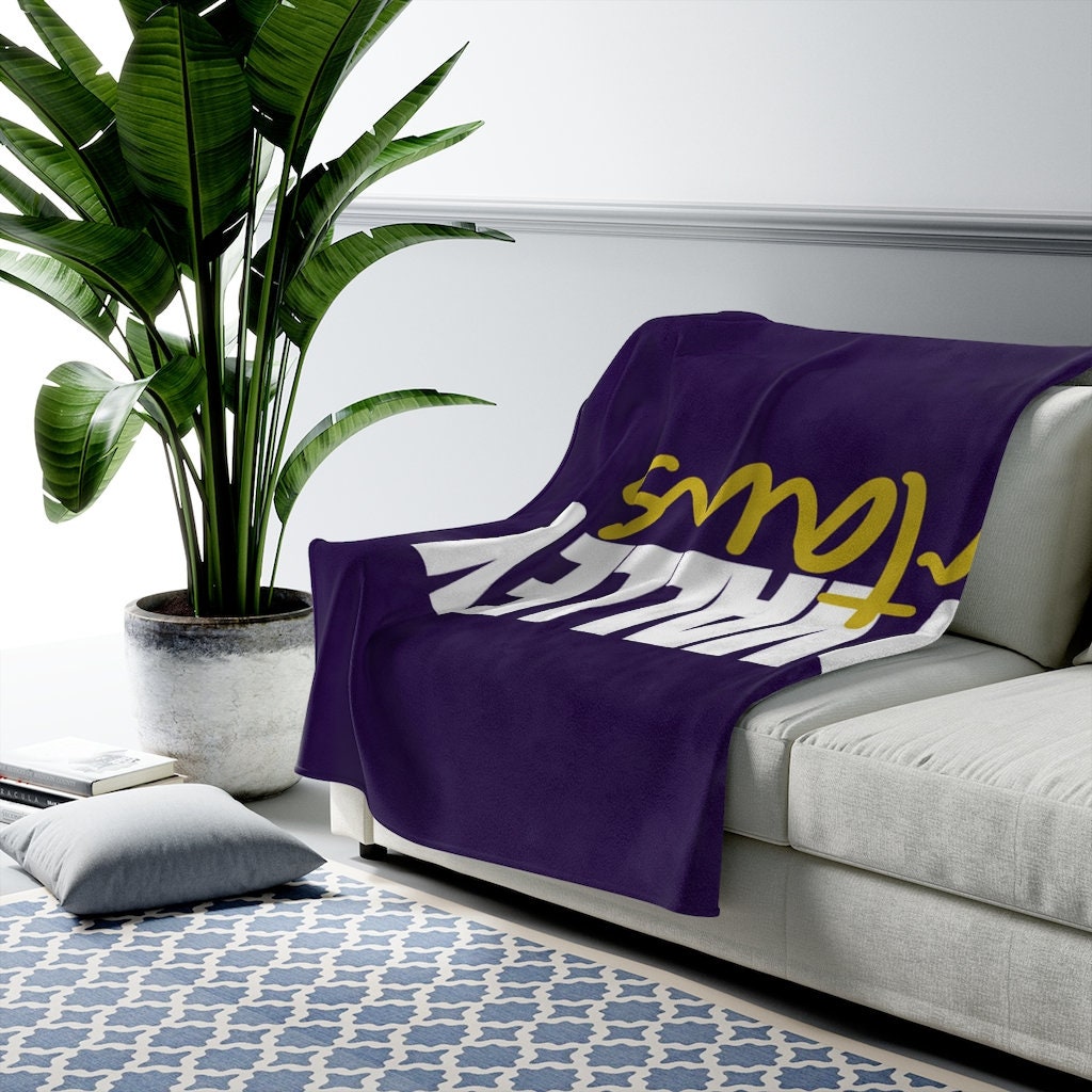 Dorm Room Blanket | Custom School Stadium Blanket | Gift for Mom ...