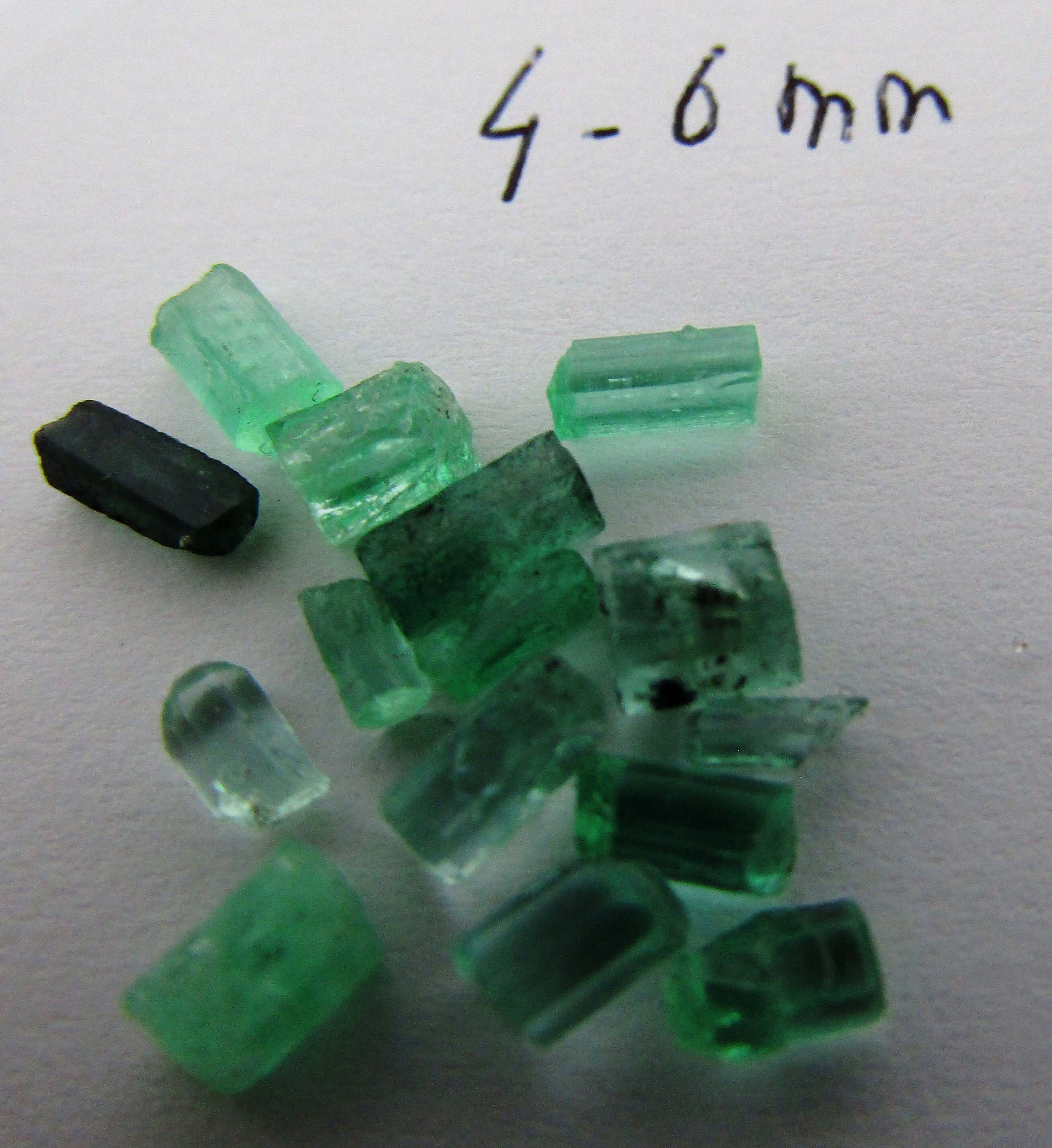 Hexagonal Emerald Crystal. Rough Untreated Clean and of Good - Etsy UK