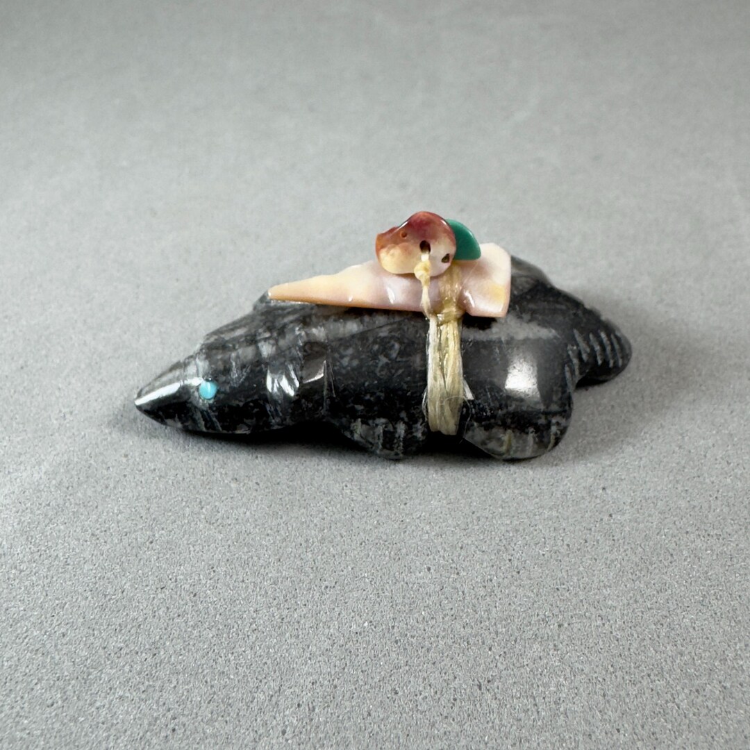 Zuni Badger Fetish, by Artist Evalena Boone, Made of Orthoceras Fossil ...