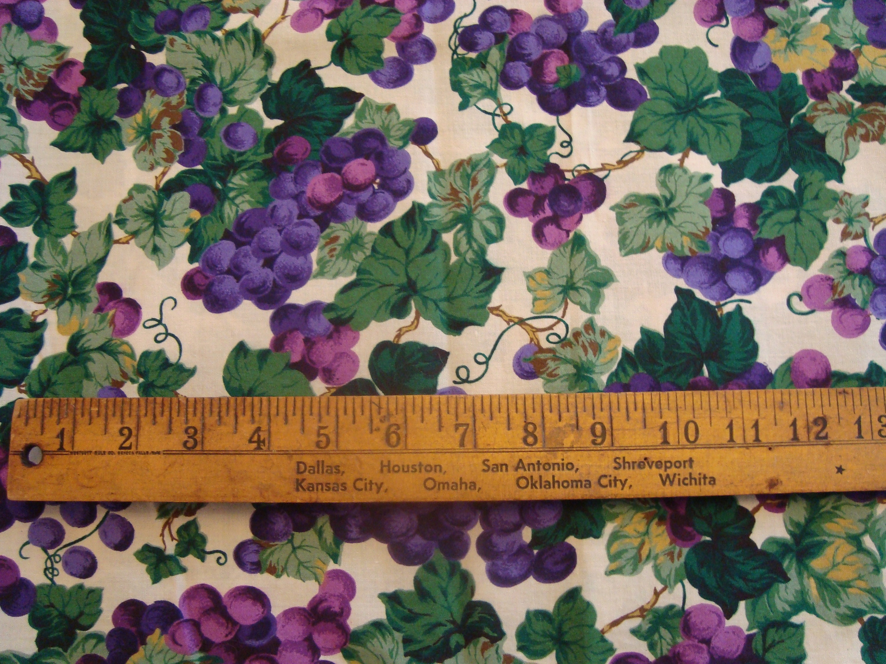 Vintage Grape Fabric VIP Joan Messmore by Cranston 1/ 2 Yard - Etsy