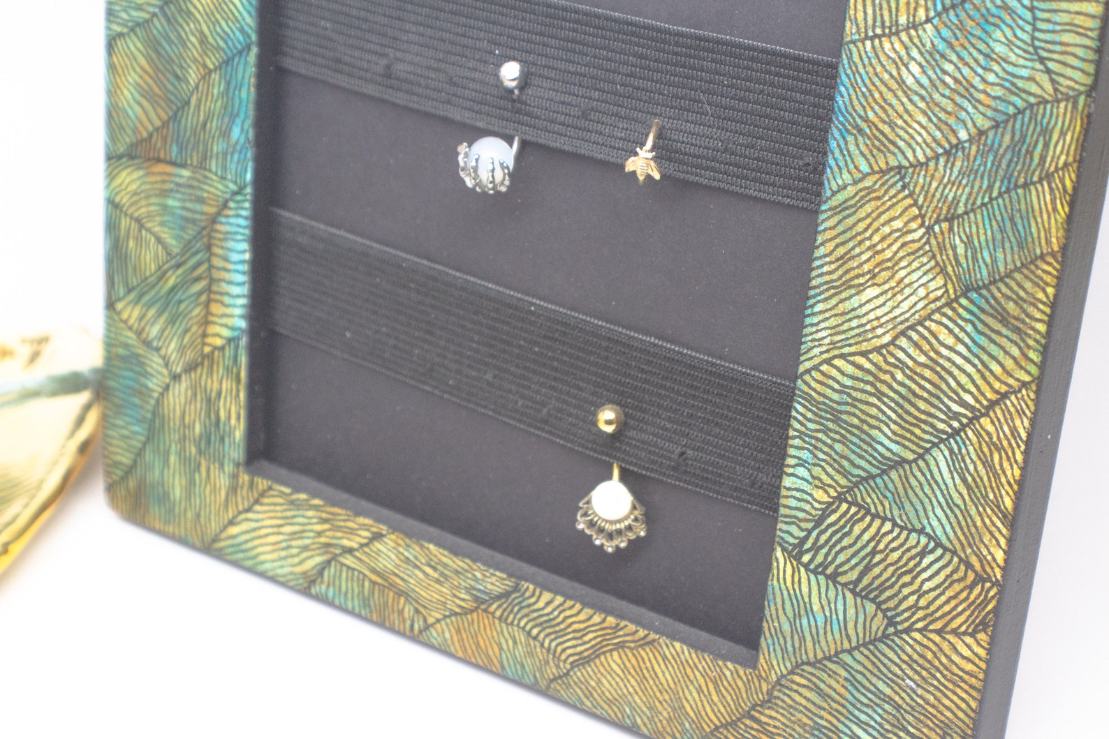 Belly Ring Display / Belly Ring Holder / Jewelry Wall - Etsy