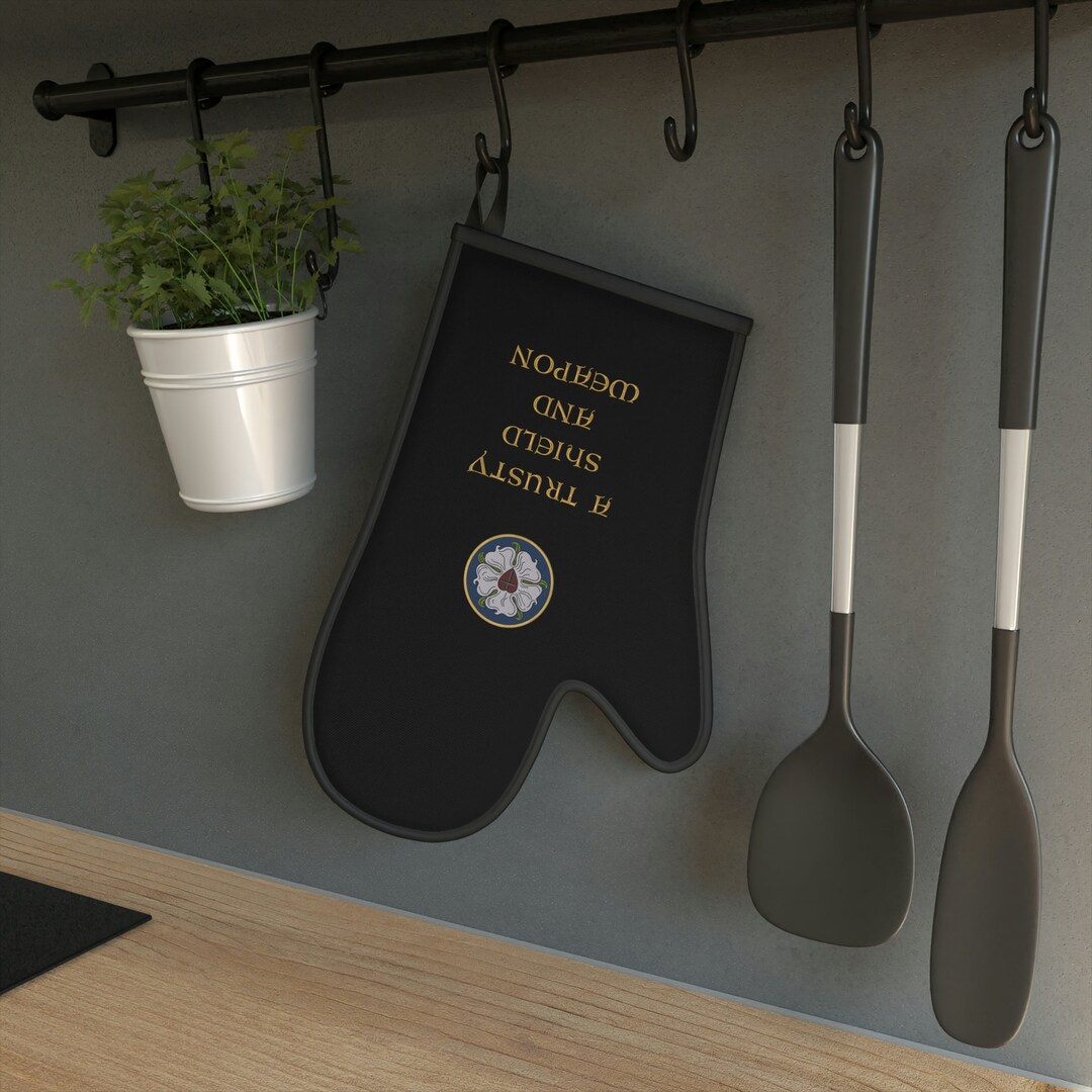 Oven Glove Christian Luther Rose Reformation Gift for Pastor Lutheran ...